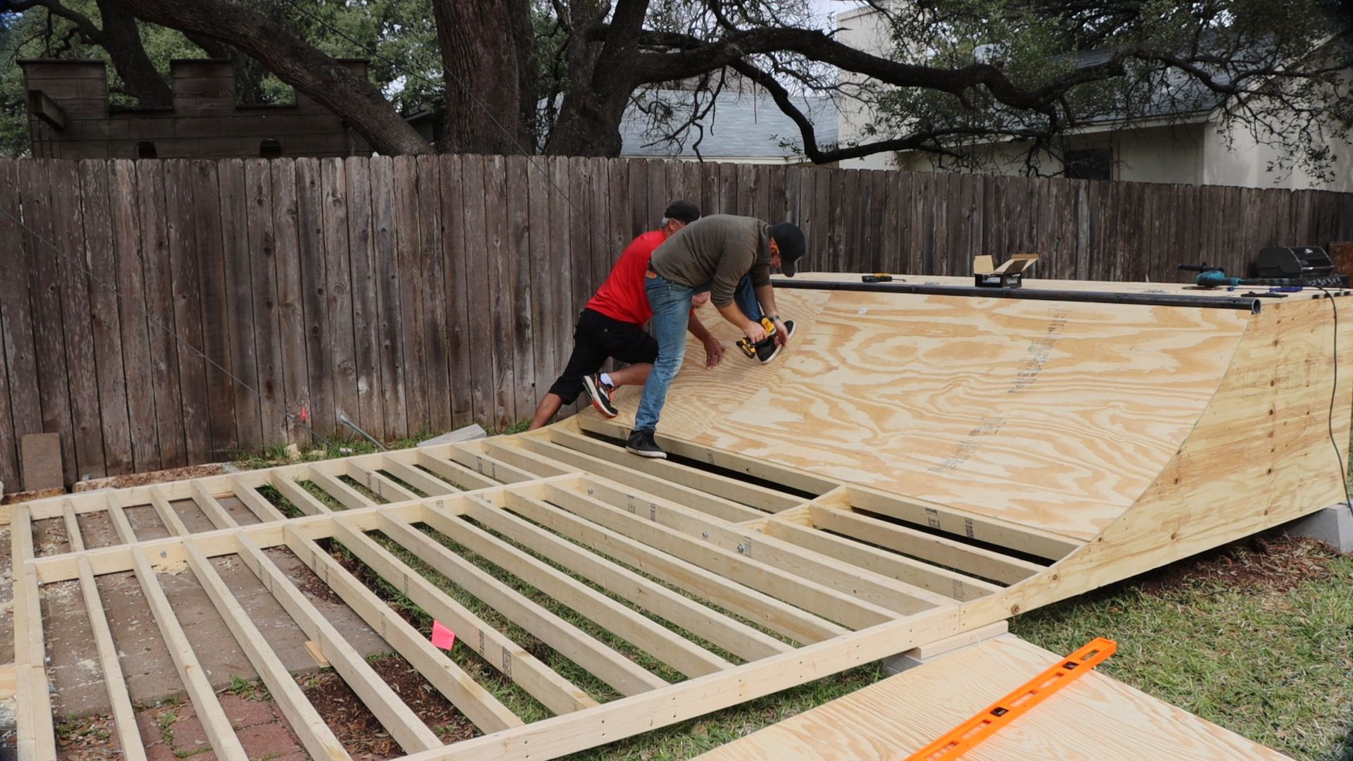 How to Make a Mini Ramp (DIY Halfpipe) : 12 Steps (with Pictures ...