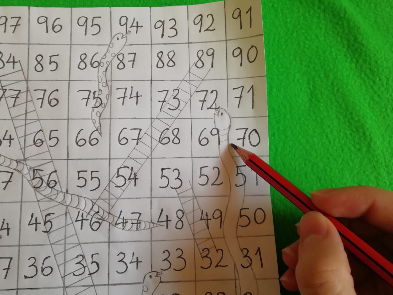 How to Make Your Own SNAKES & LADDERS Game : 6 Steps - Instructables