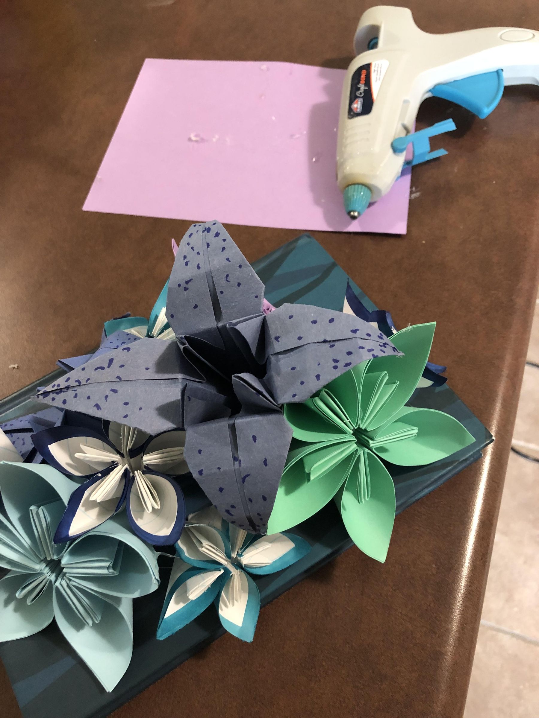 Paper Flower Centerpiece : 12 Steps (with Pictures) - Instructables