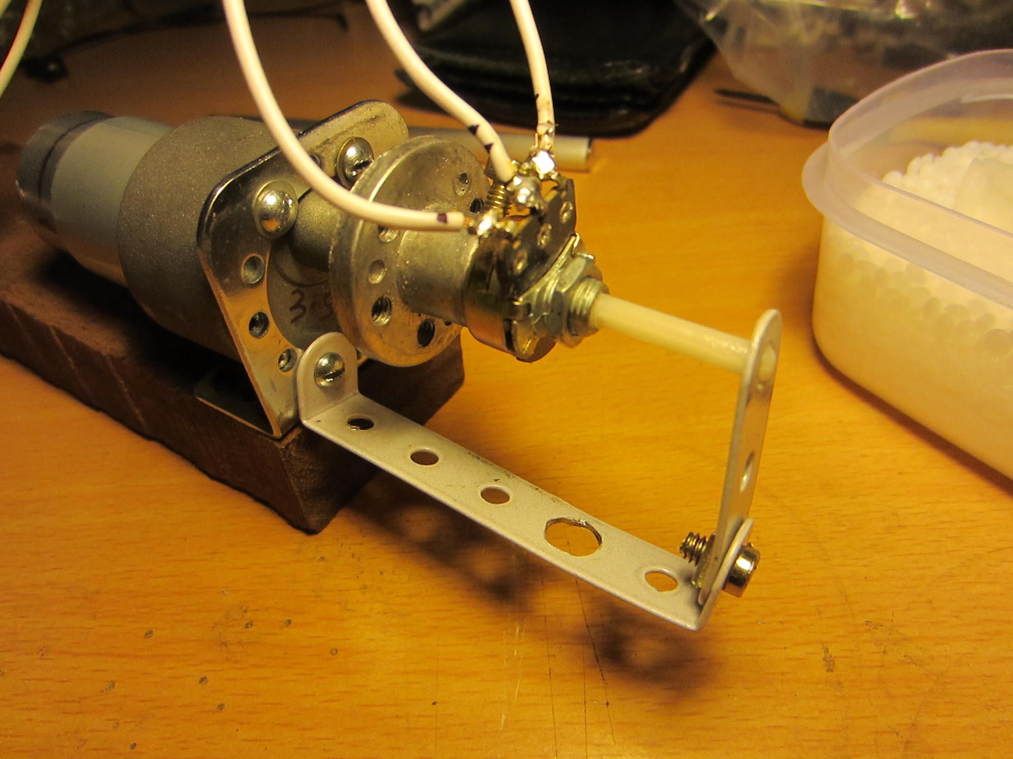 DIY Servo Motor : 4 Steps - Instructables