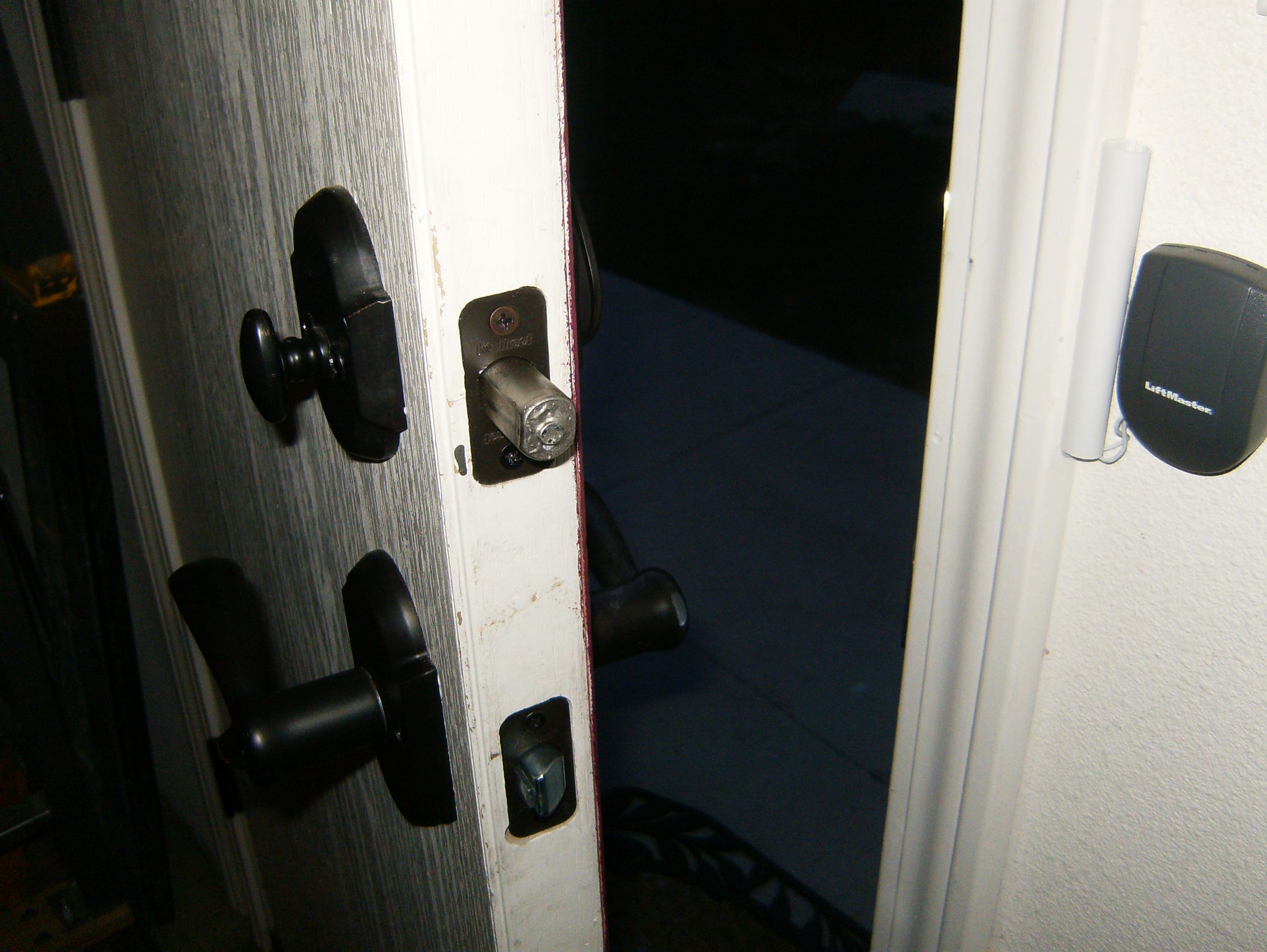 Monitors for Home Door Locks. : 8 Steps (with Pictures) - Instructables