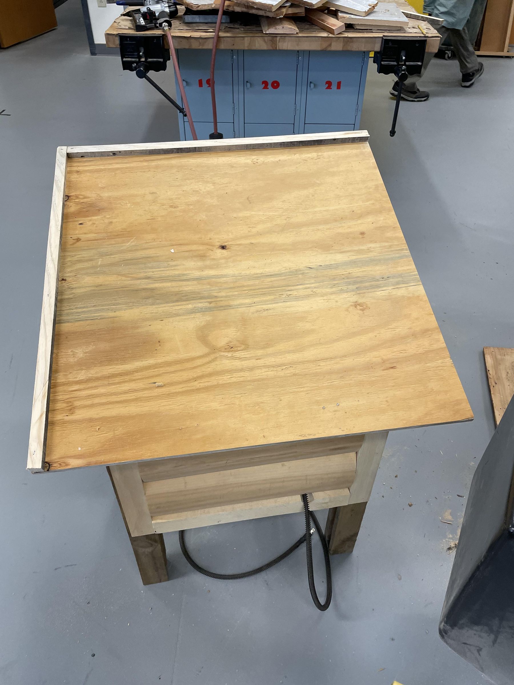 Insulated Heated Log Cabin Cat House : 5 Steps (with Pictures) - Instructables