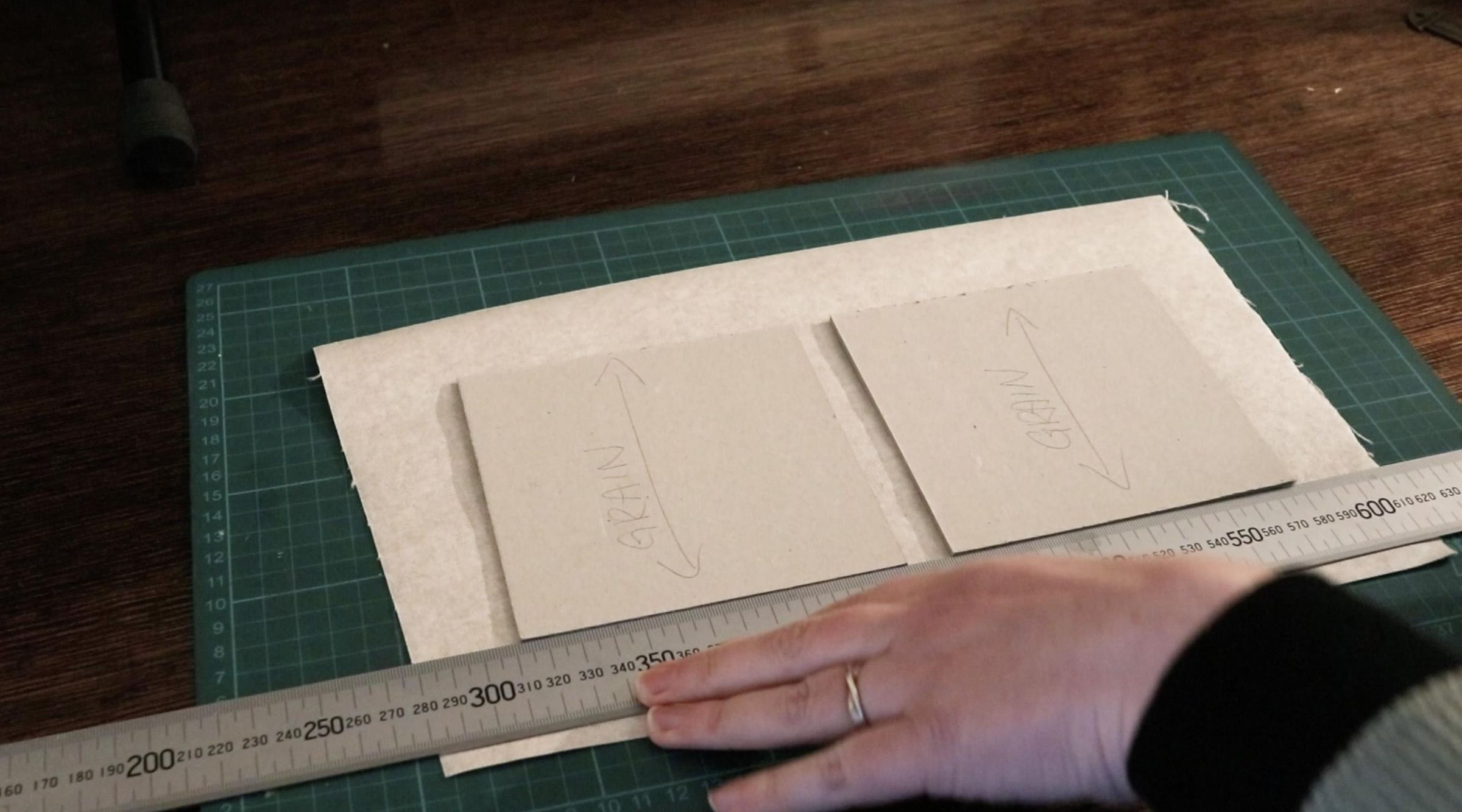 Make a Hard Cover for Your Handmade Book : 8 Steps (with Pictures ...