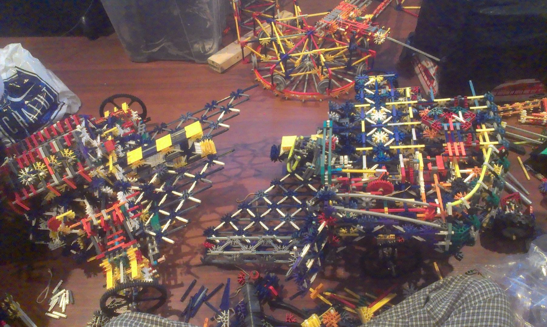 Big Mechanical K'nex Car : 3 Steps (with Pictures) - Instructables