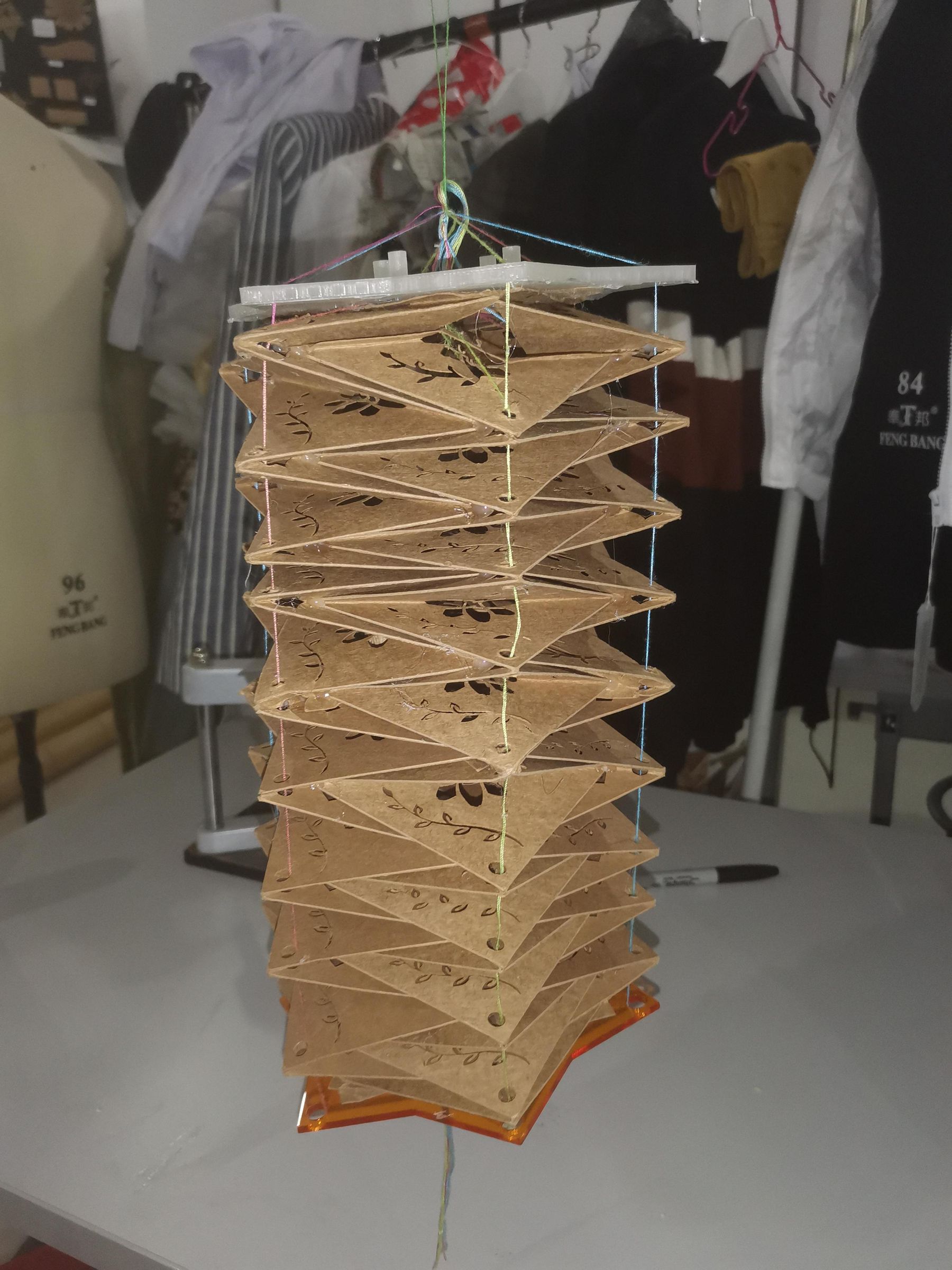 Hanging Foldable Lampshade! : 8 Steps (with Pictures) - Instructables