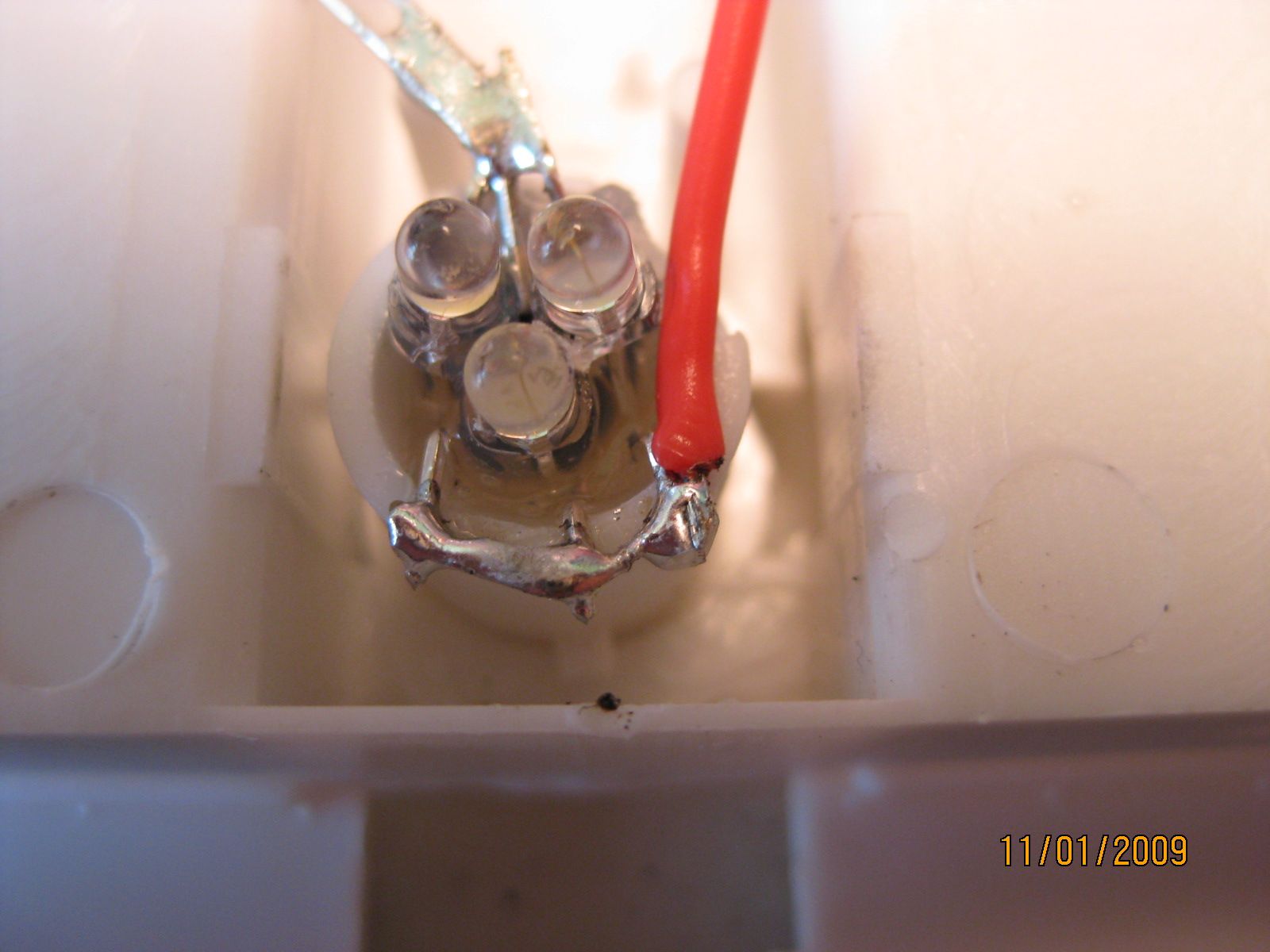 Tap Light LED Auto-Off Hack : 8 Steps - Instructables