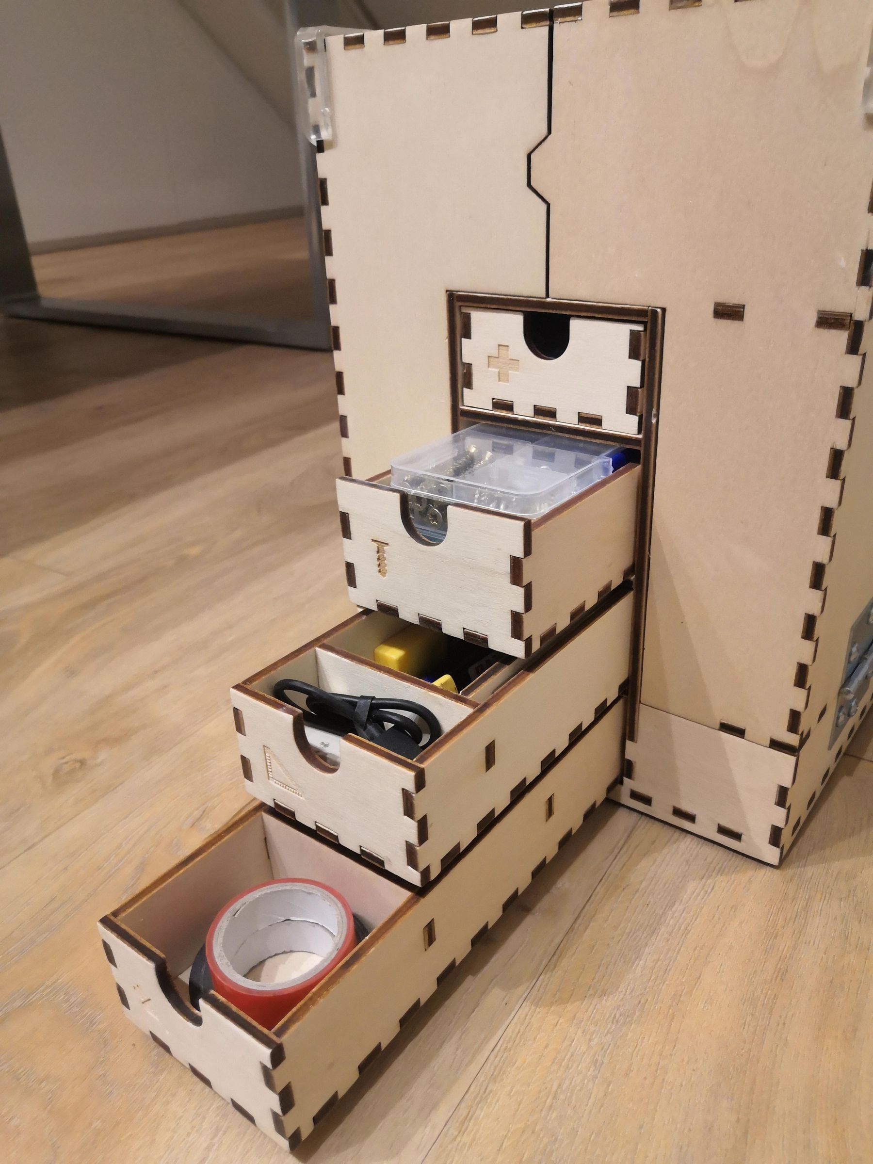 Laser Cut Toolbox : 7 Steps (with Pictures) - Instructables