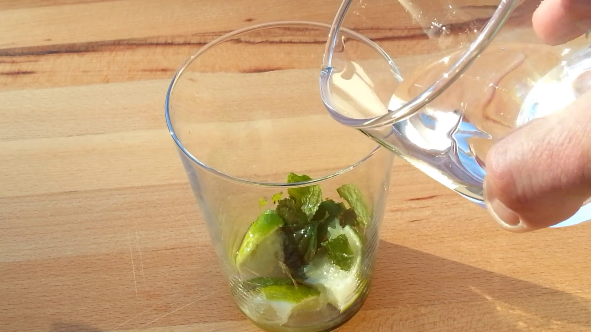 Molecular Mojito Cocktail - Inverse Spherification : 6 Steps (with ...