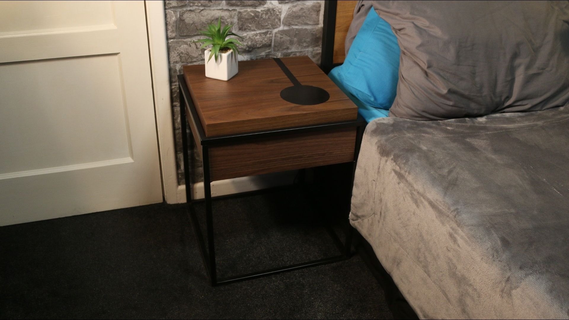 3 DIY Bedside Table Modifications : 12 Steps (with Pictures ...