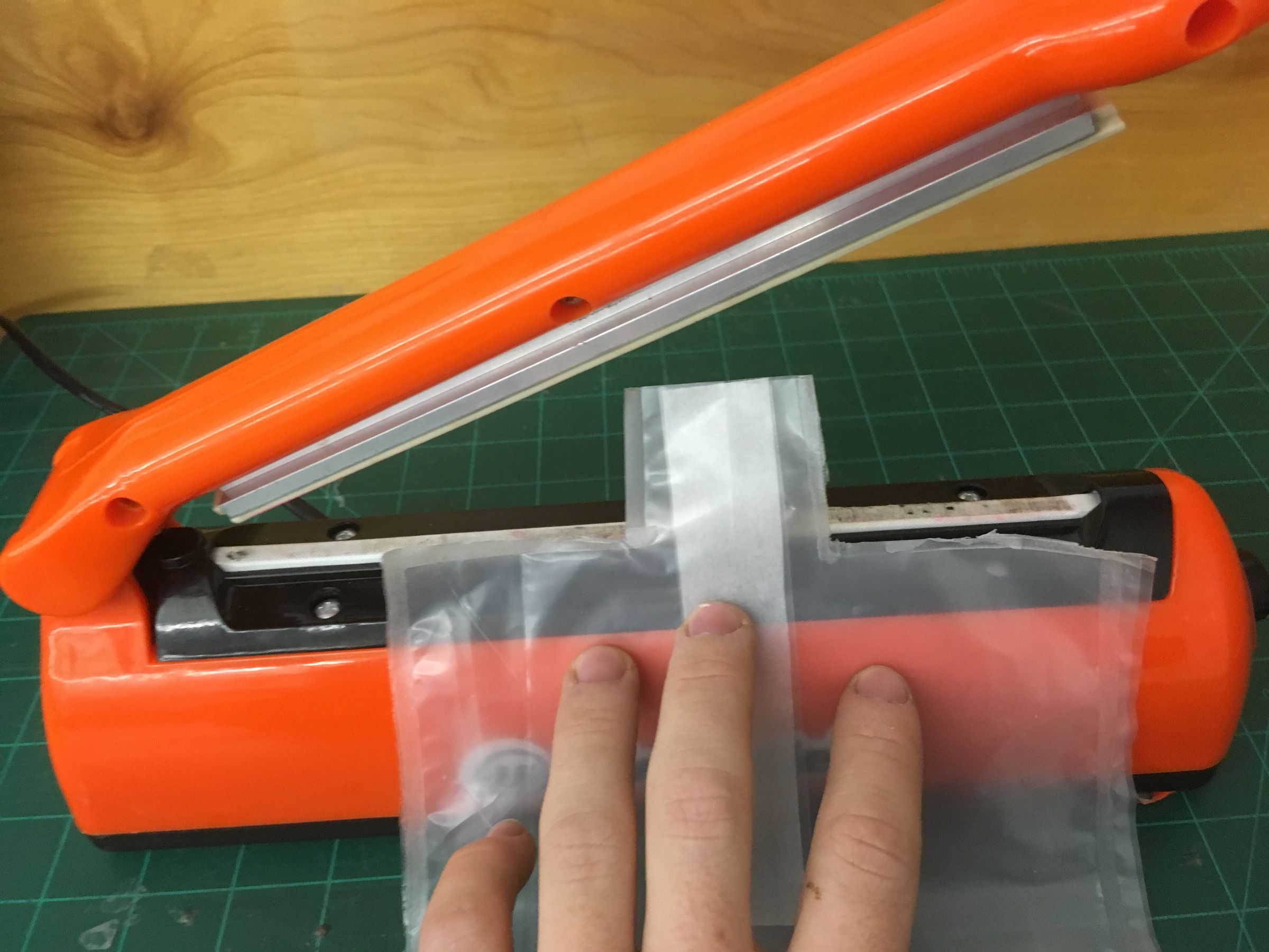 Airtight Self-Sealing Inflatable : 5 Steps (with Pictures) - Instructables