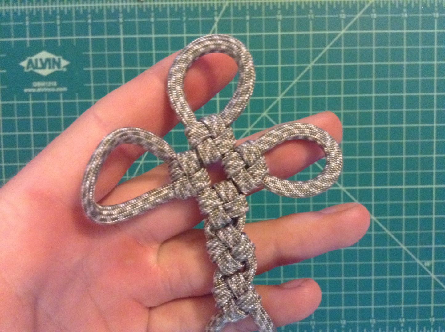 Cross-Knot Cross : 10 Steps - Instructables