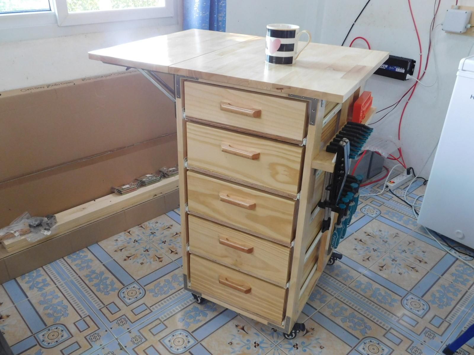Simple Tool Cart & Assembly Table : 8 Steps (with Pictures) - Instructables