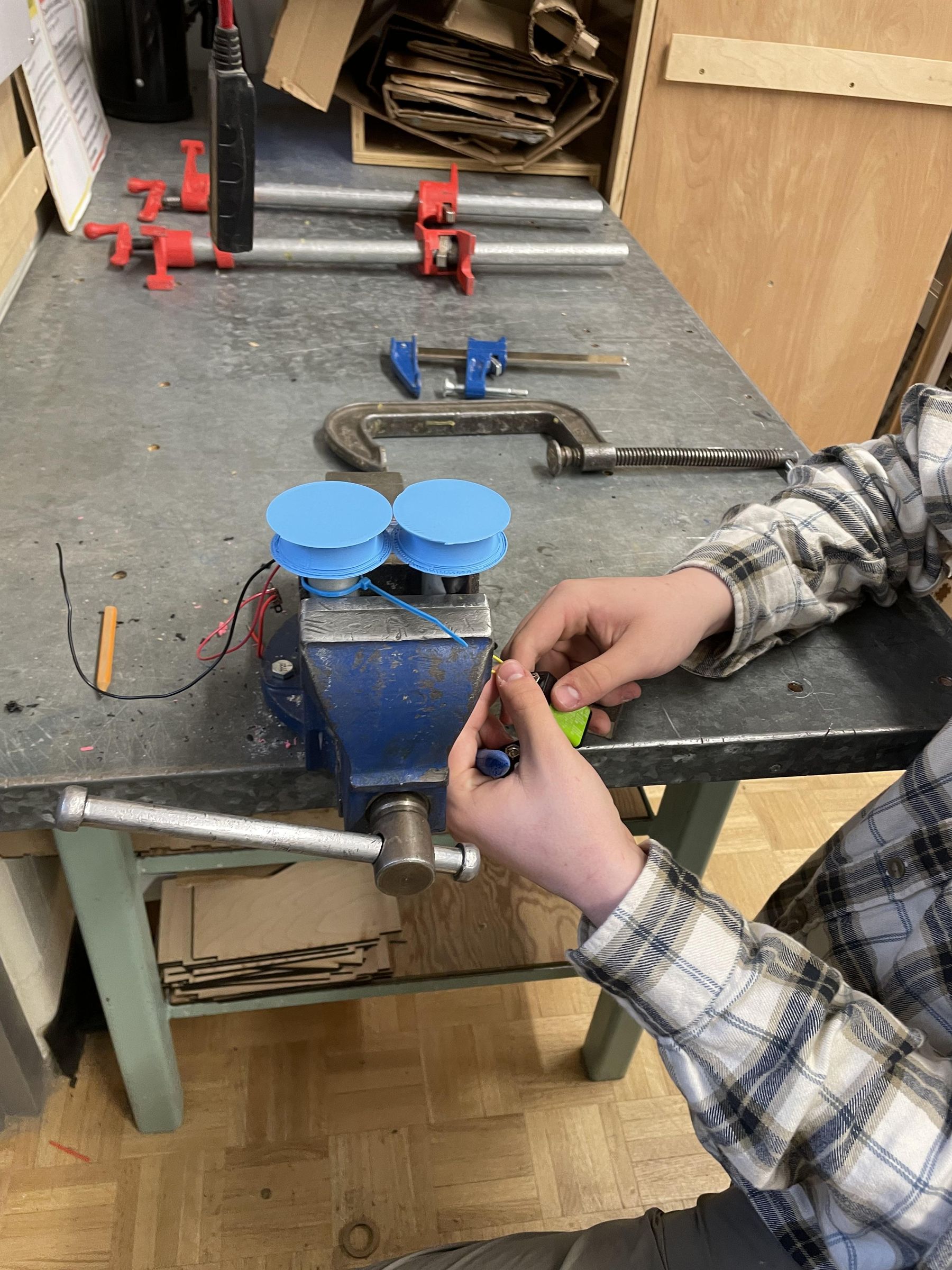 Chain Projectile Launcher + Car Robot Thingy : 7 Steps - Instructables