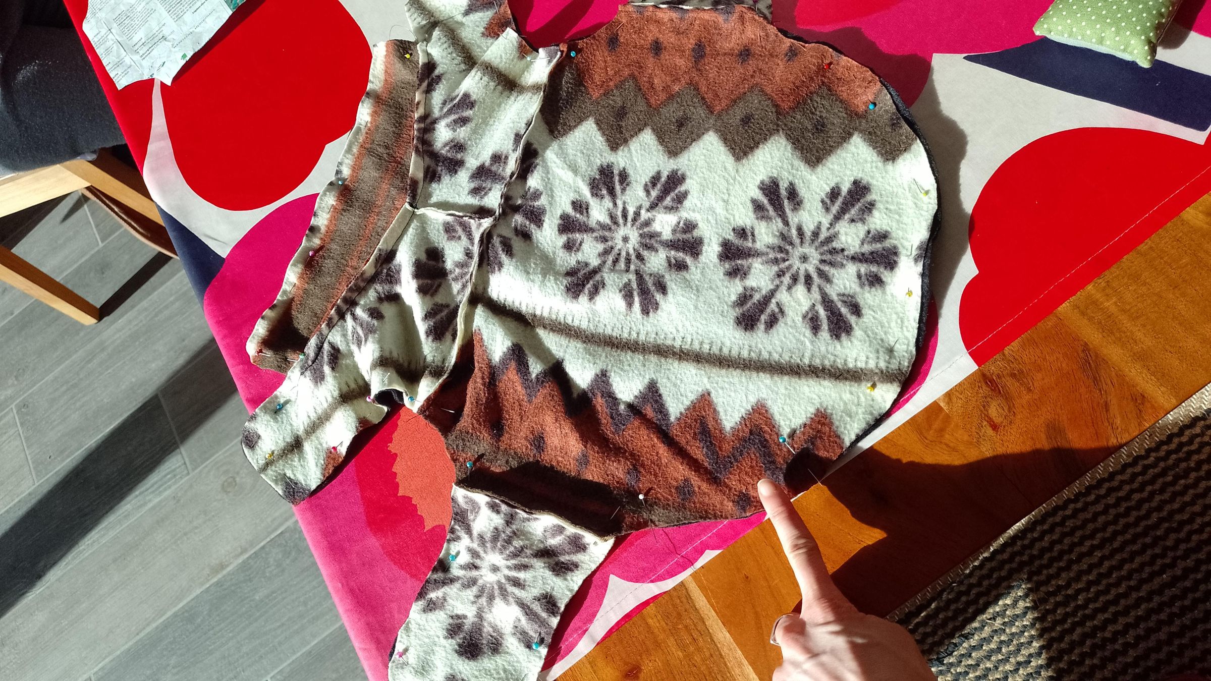 Simple Dog Jacket (with Pattern) : 8 Steps (with Pictures) - Instructables