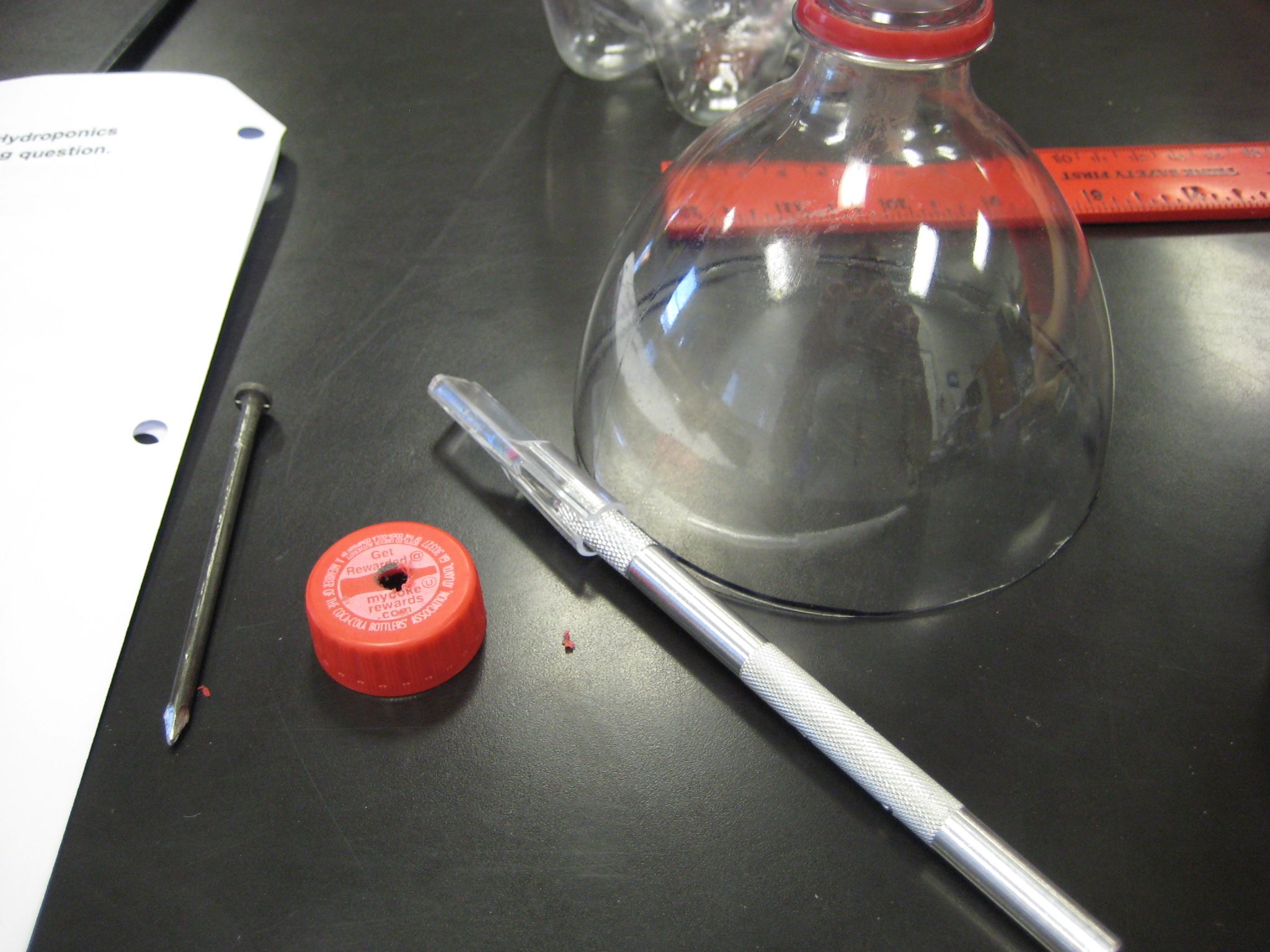 Simple Hydroponics Wick System : 6 Steps (with Pictures) - Instructables