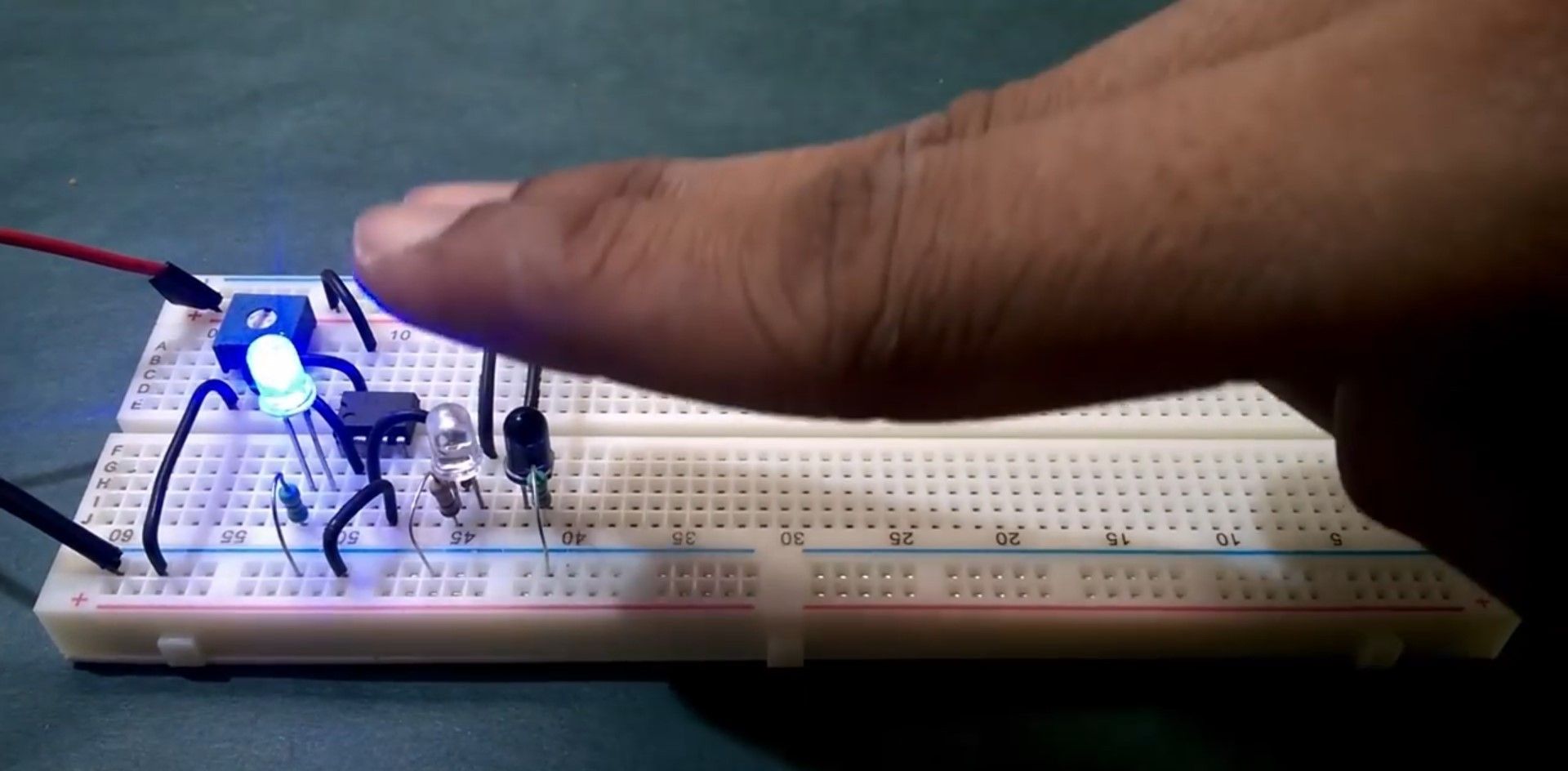 DIY IR Proximity AKA Distance Sensor!! : 4 Steps - Instructables