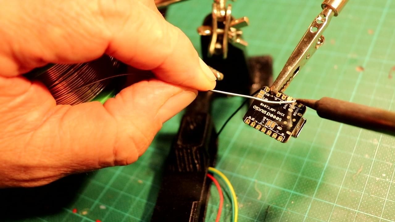 BLE Data Glasses With XIAO Microcontroller (only a Few Parts) : 10 ...