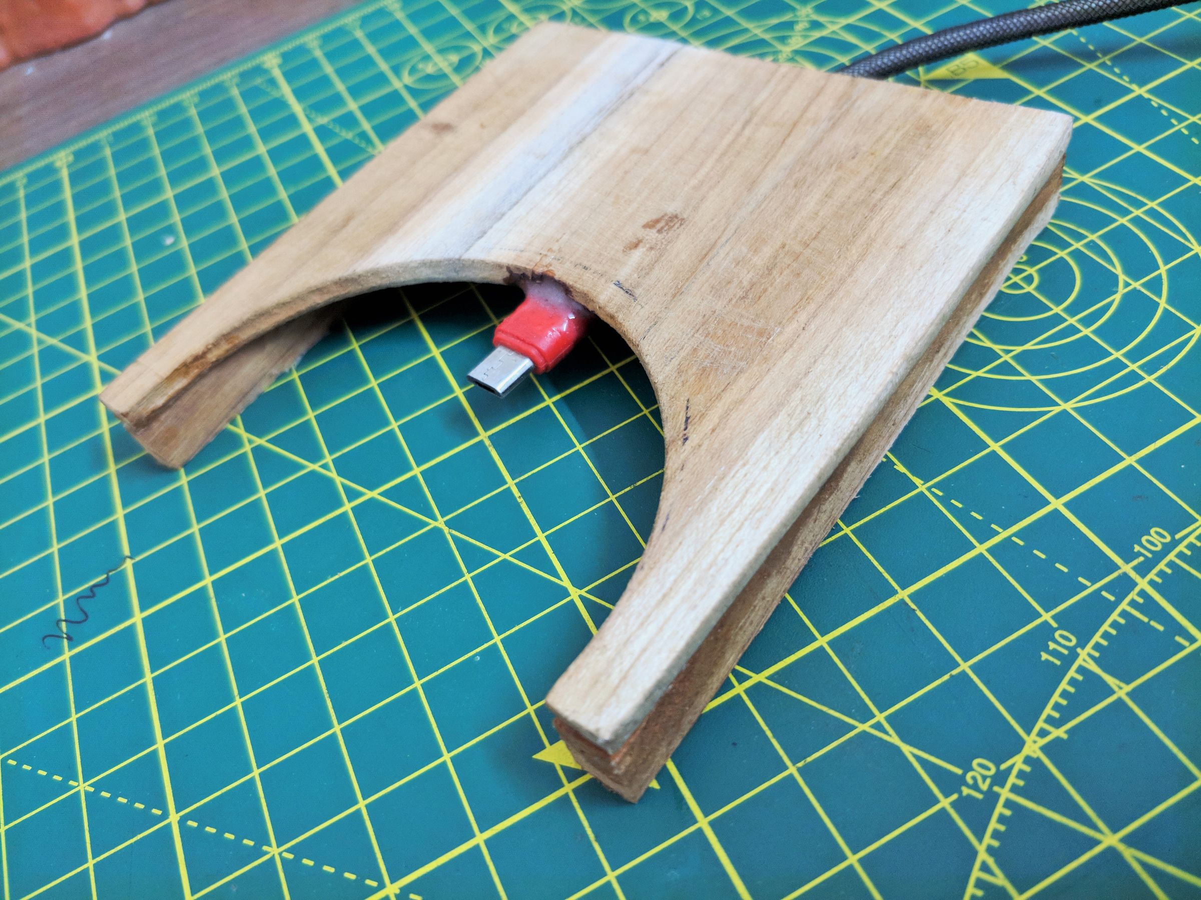 CUT THE CORD: DIY Qi WIRELESS CHARGING PAD AND STAND. : 26 Steps (with ...