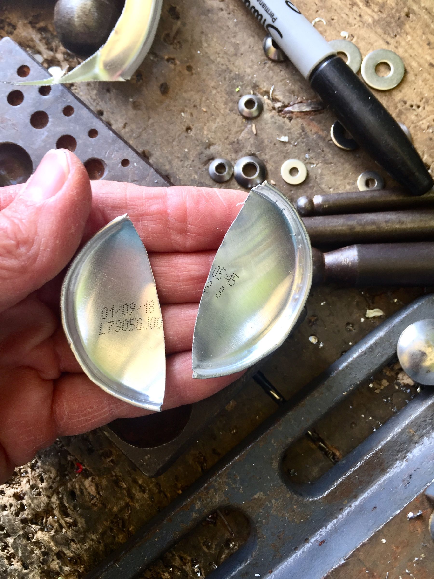 Recycled Metal Bug : 14 Steps (with Pictures) - Instructables