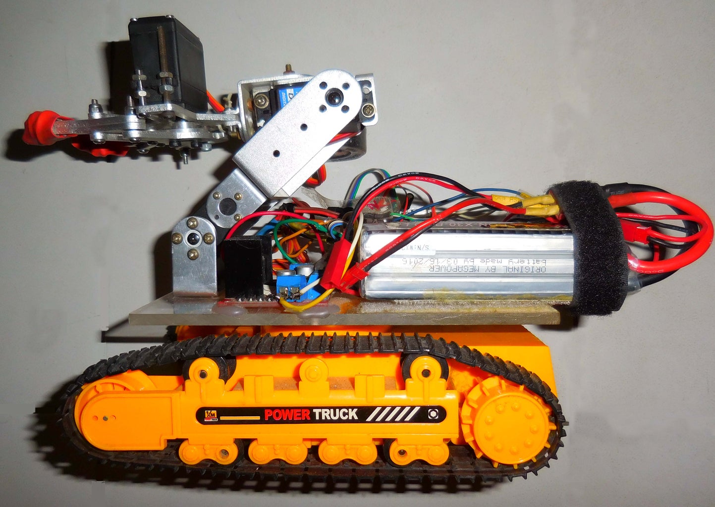 How To Build Gripper Arm Tracked Robot Controlled Via Nrf24l01 Arduino 3 Steps With Pictures