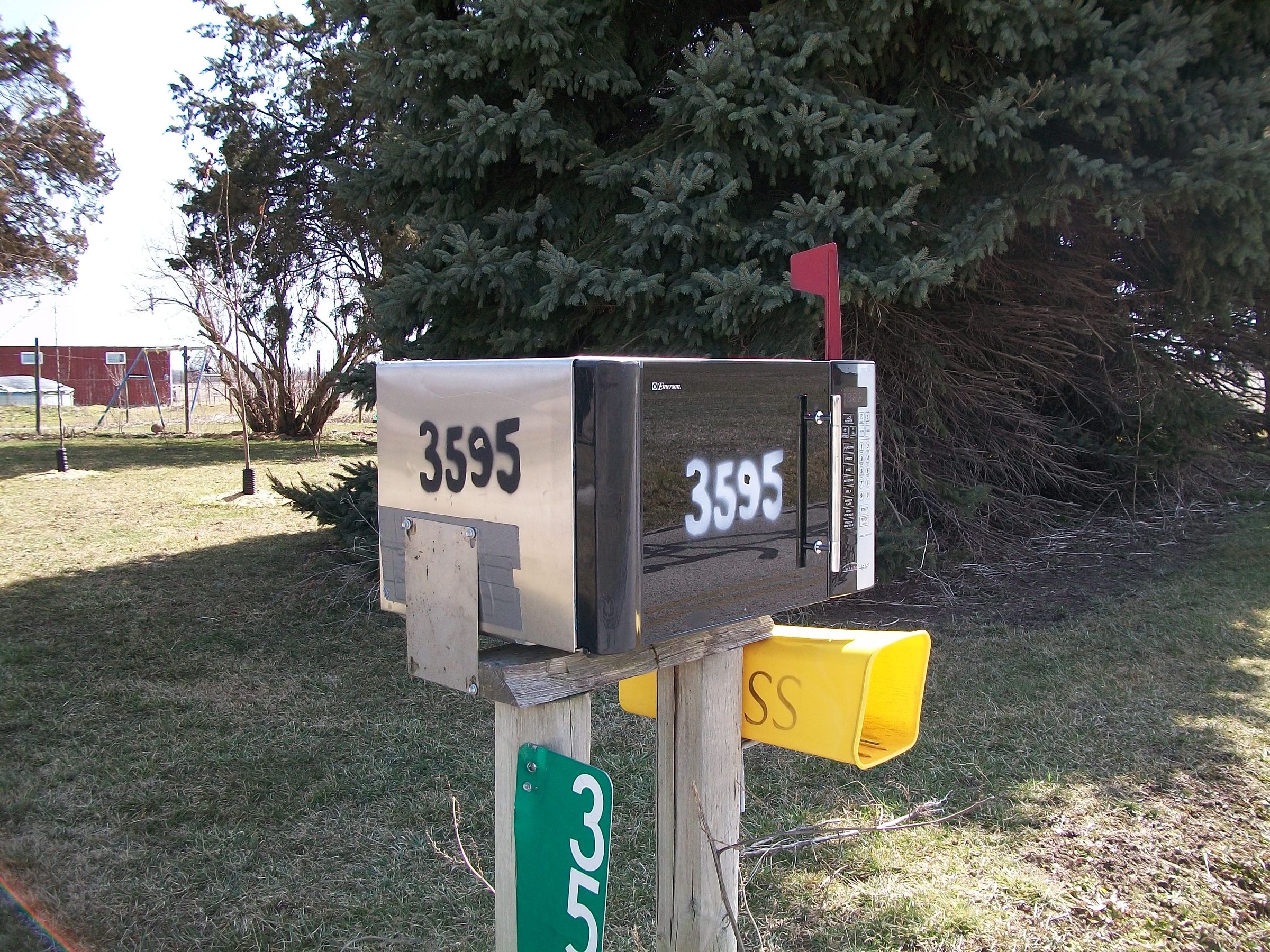 Extreme Recycling: Mailbox (with Pictures) - Instructables