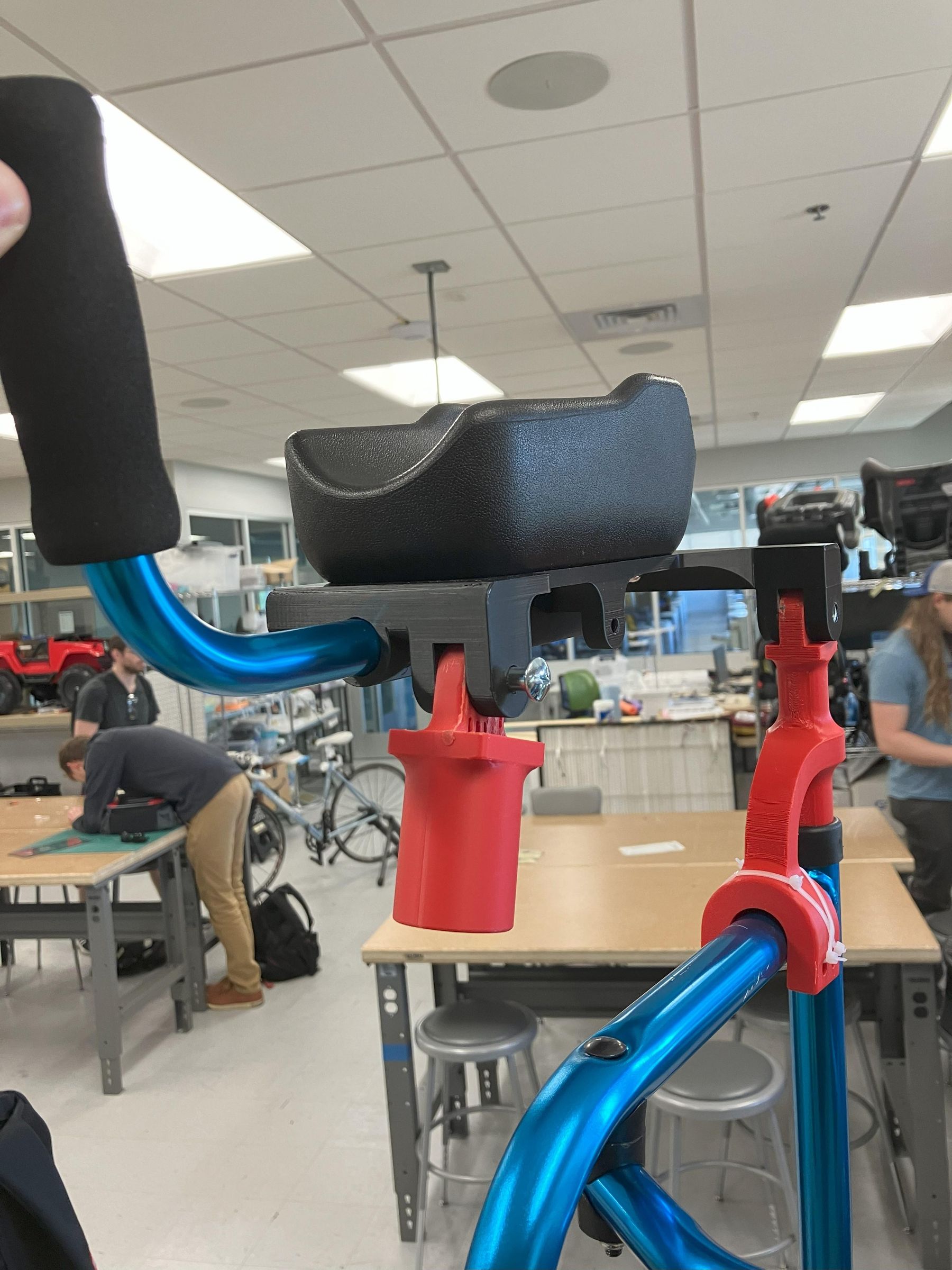 Adaptive Arm-lifting Attachment for a Standard Walker : 6 Steps ...