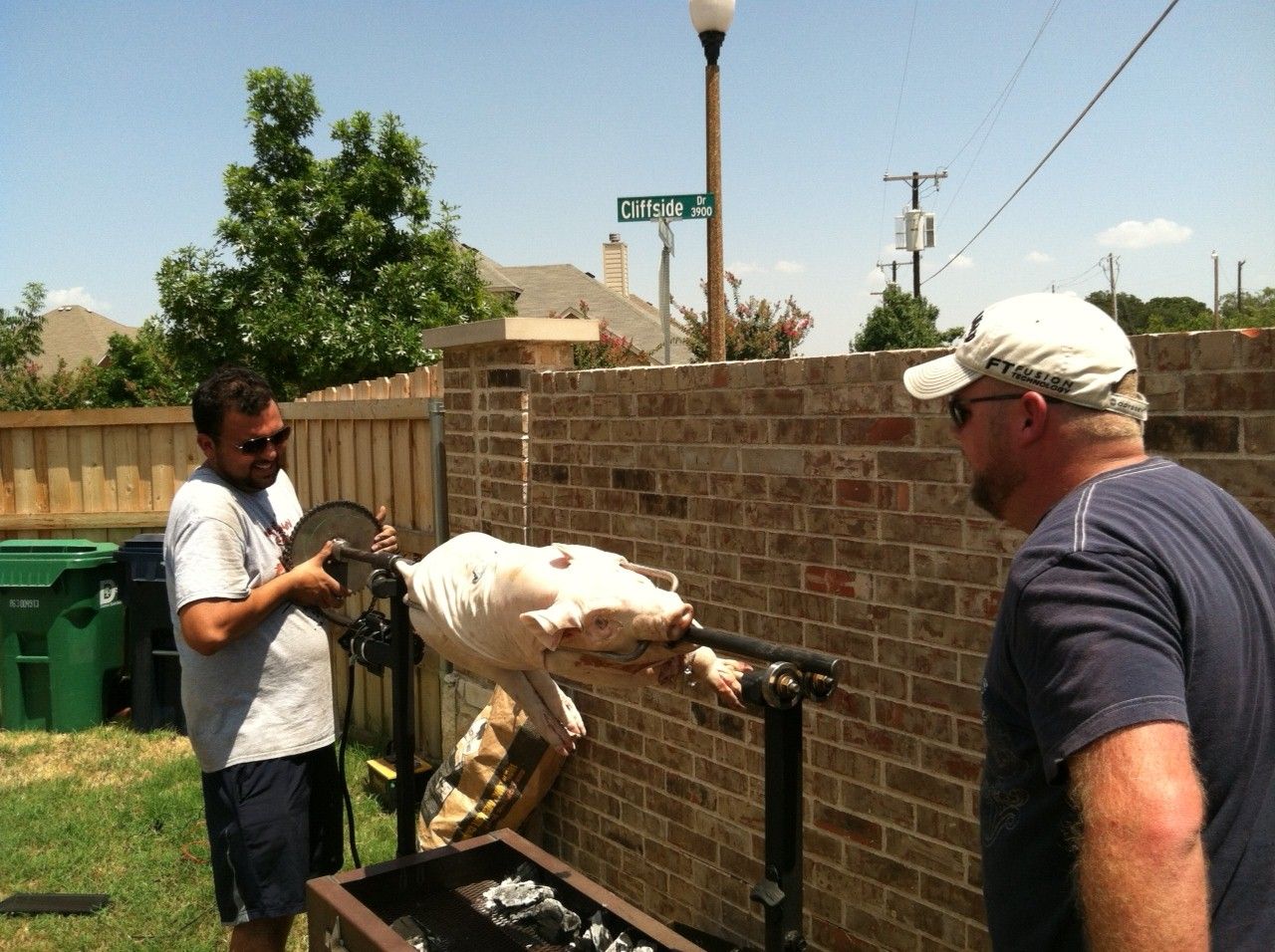 Solar Powered Pig Roaster : 7 Steps (with Pictures) - Instructables