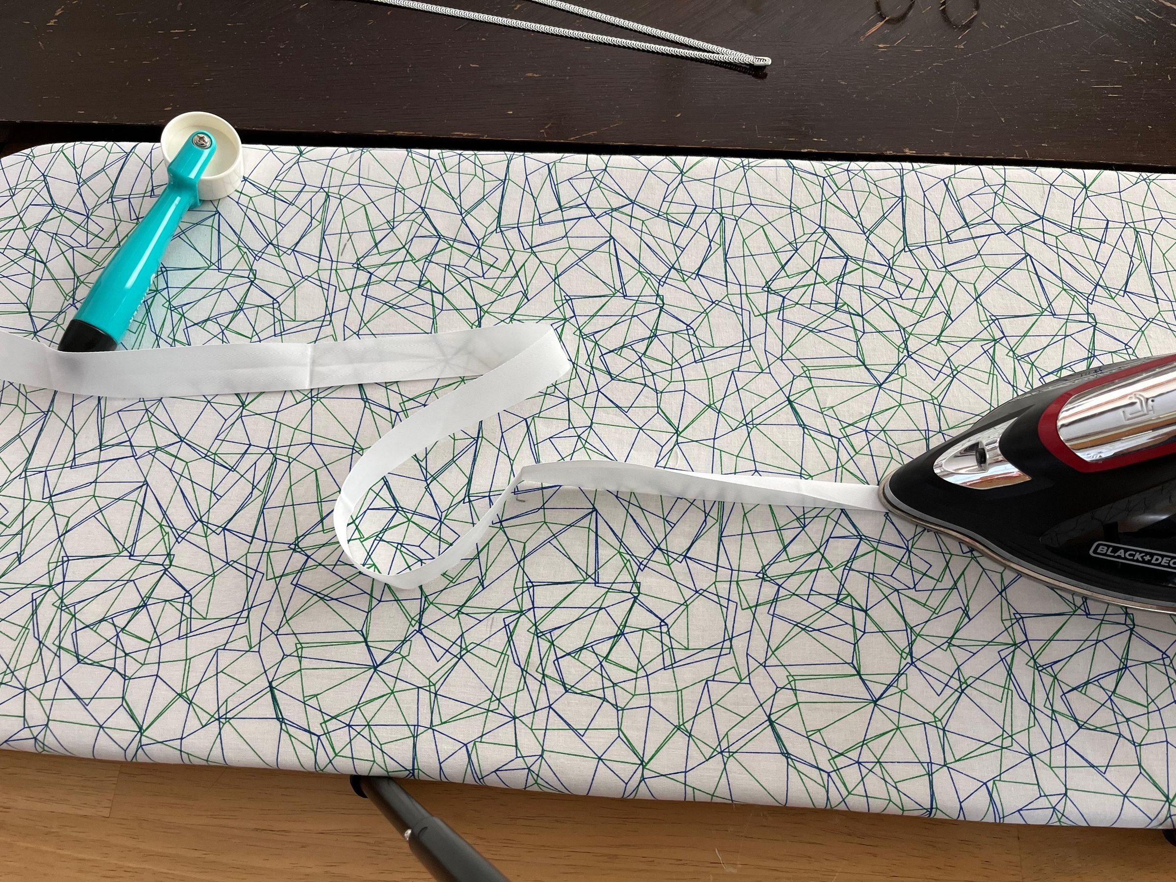 Color-Changing Prom Dress With Magic Wand : 9 Steps (with Pictures ...