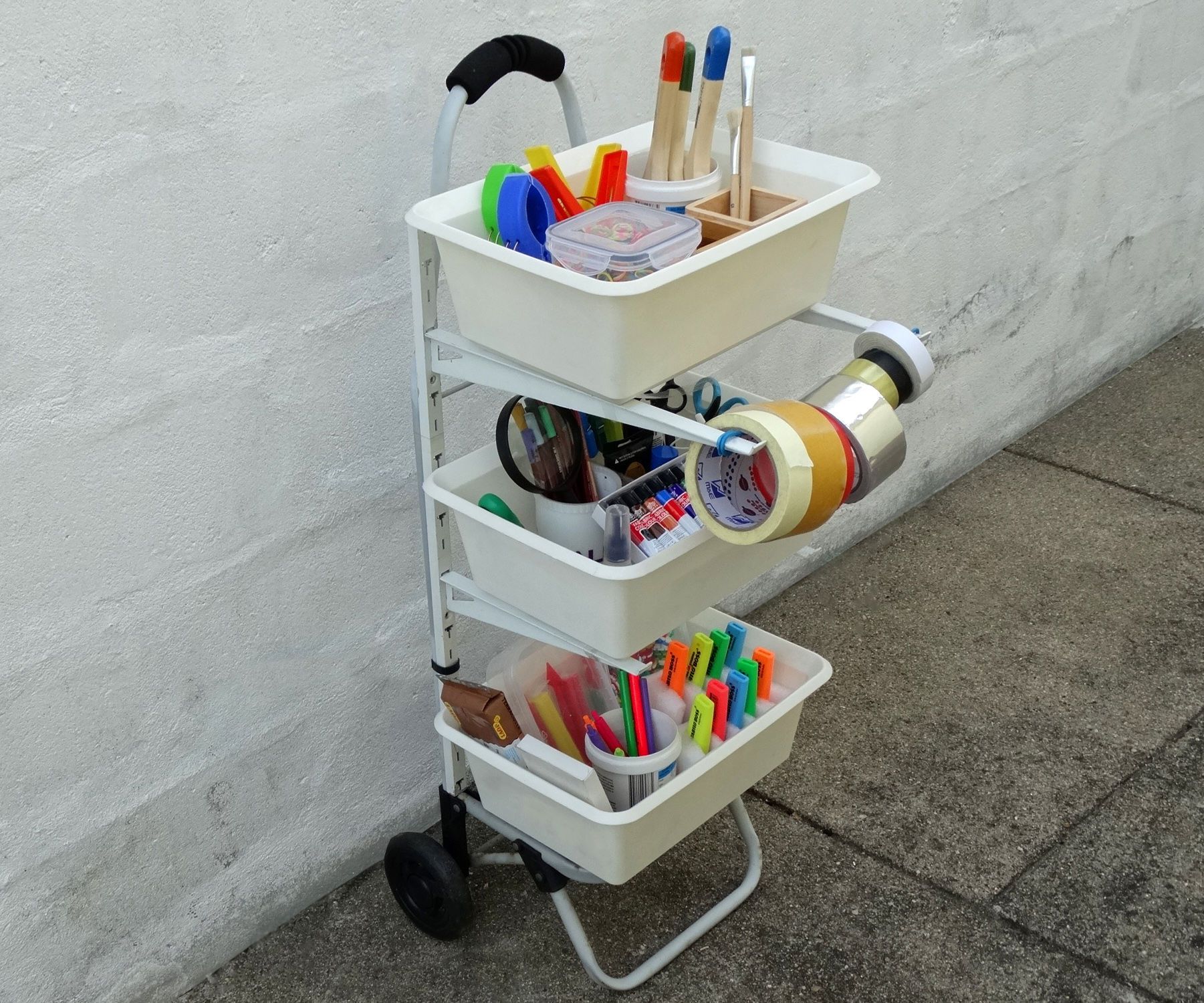 The Art Trolley : 3 Steps - Instructables