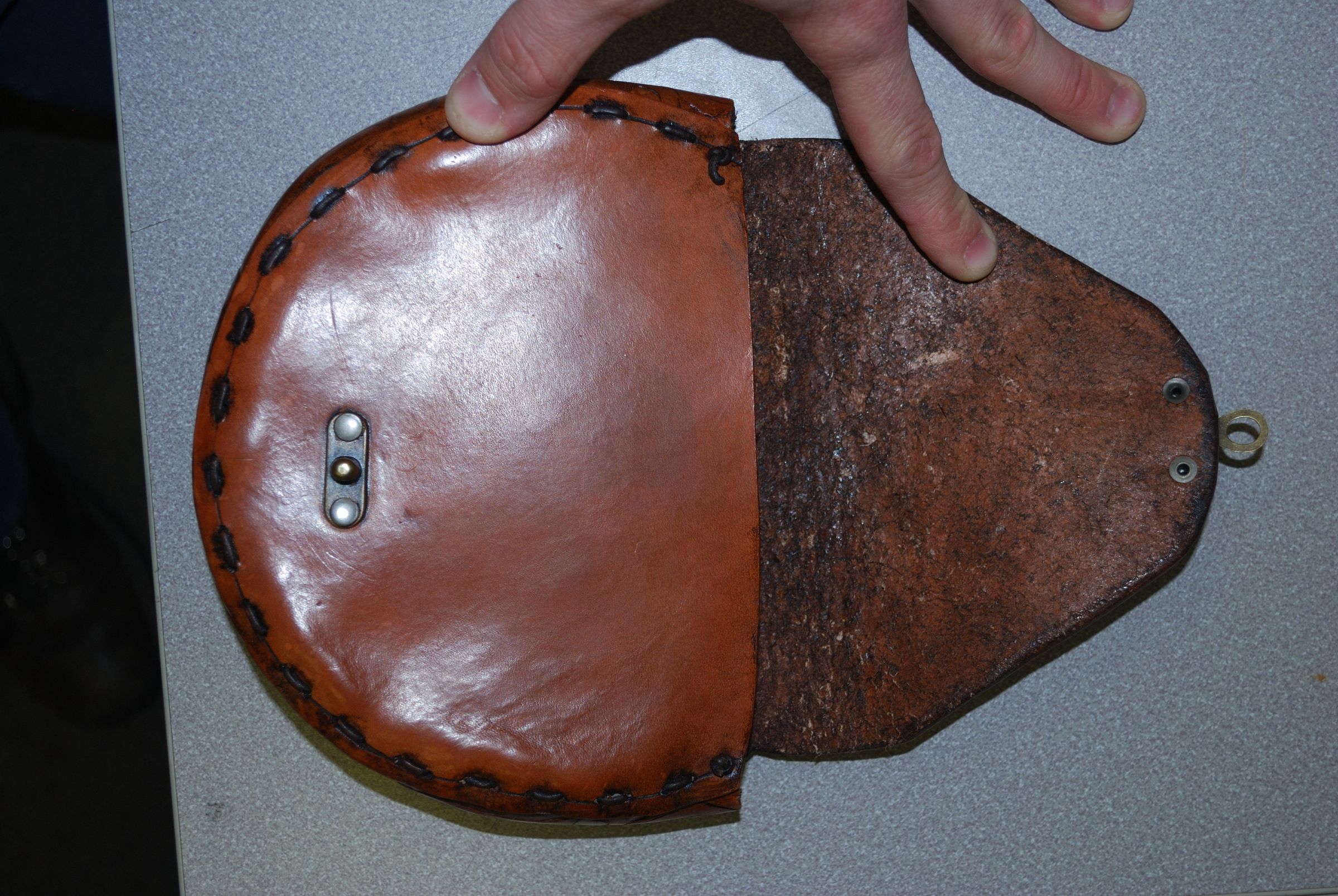 Medieval Leather Pouch : 4 Steps (with Pictures) - Instructables