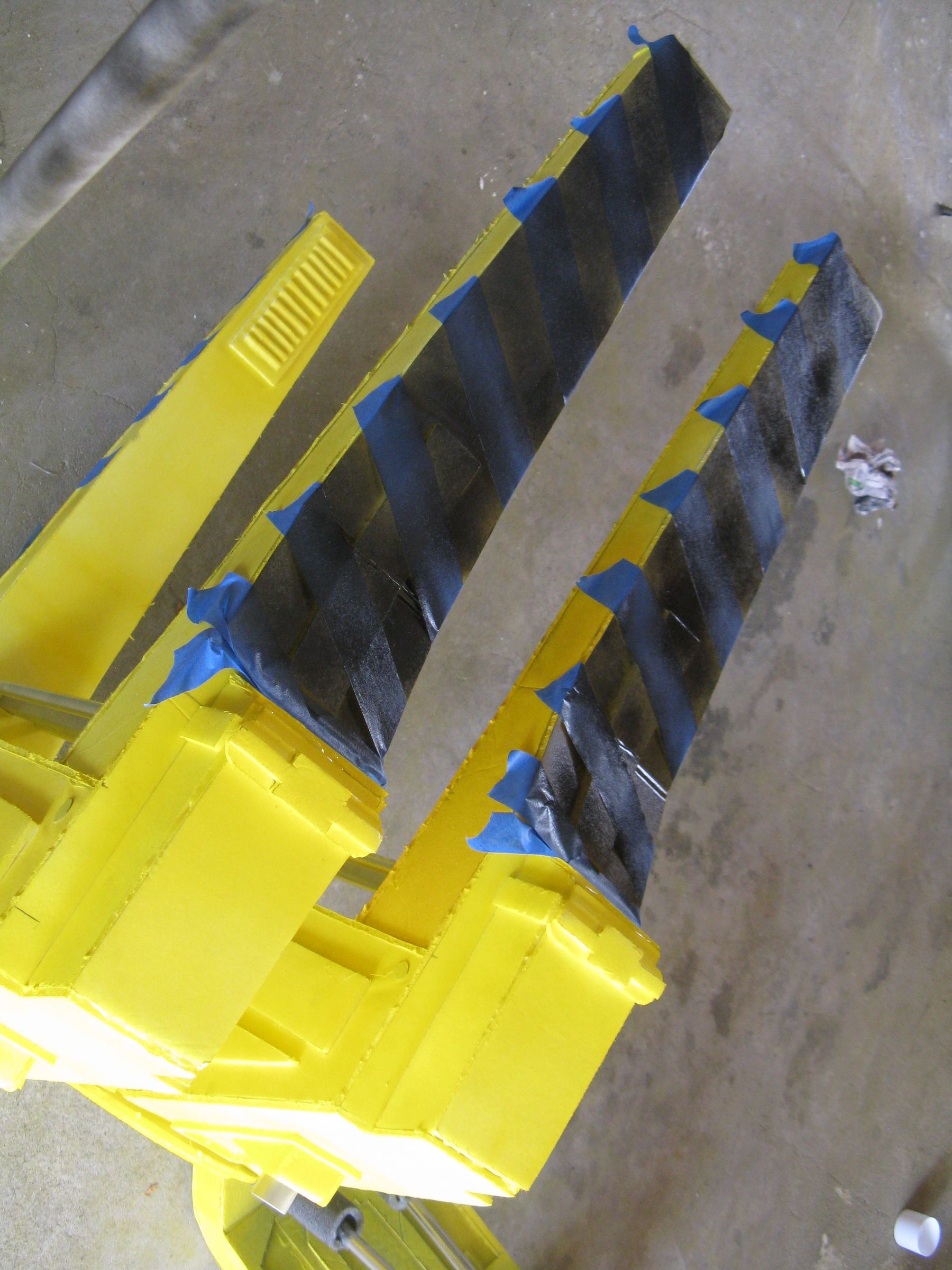Full-Size Power Loader Costume From Aliens : 8 Steps (with Pictures ...