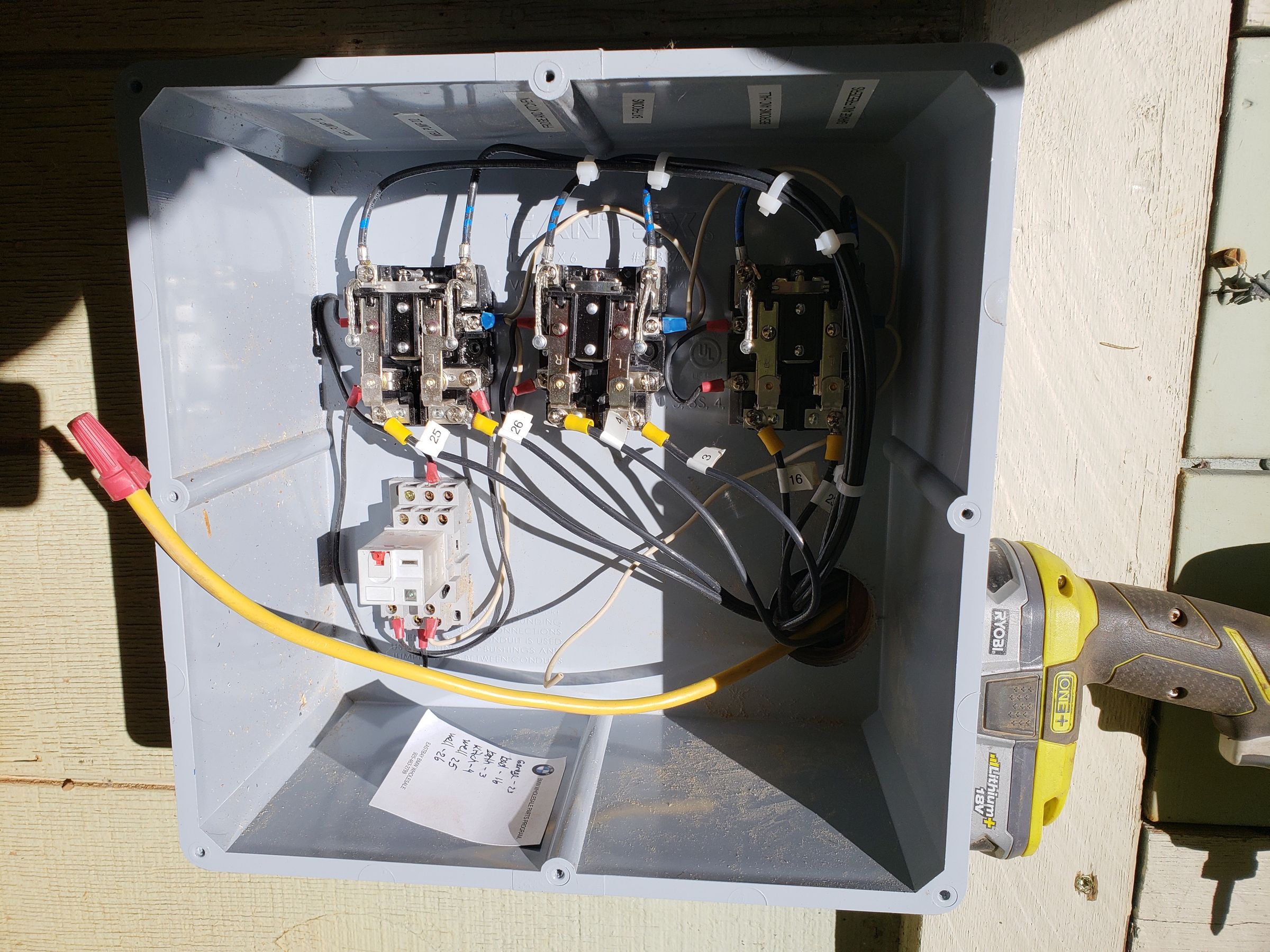 Automatic Generator Transfer Switch : 7 Steps - Instructables