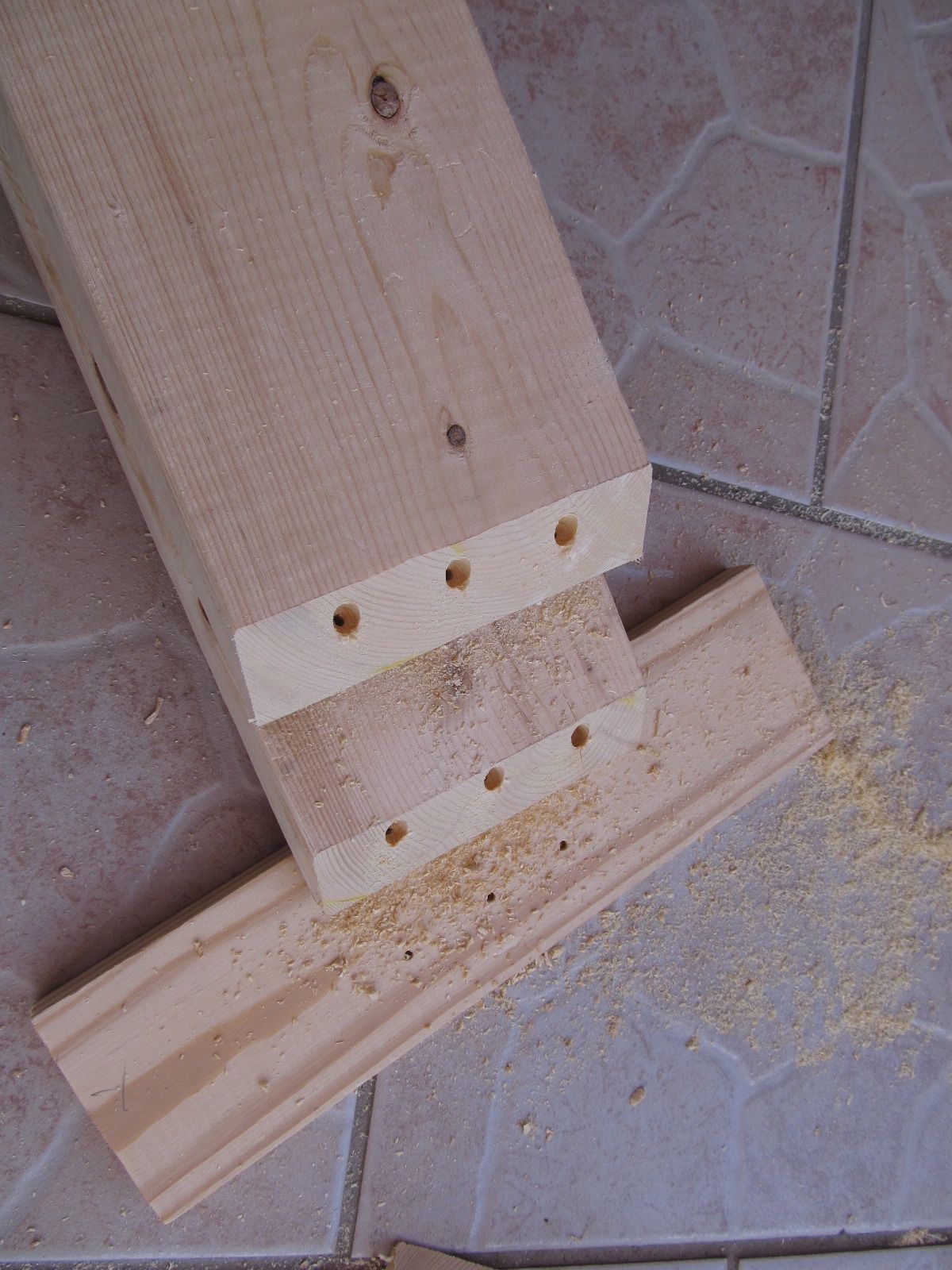 (Re)Building a Bed Foundation : 12 Steps (with Pictures) - Instructables