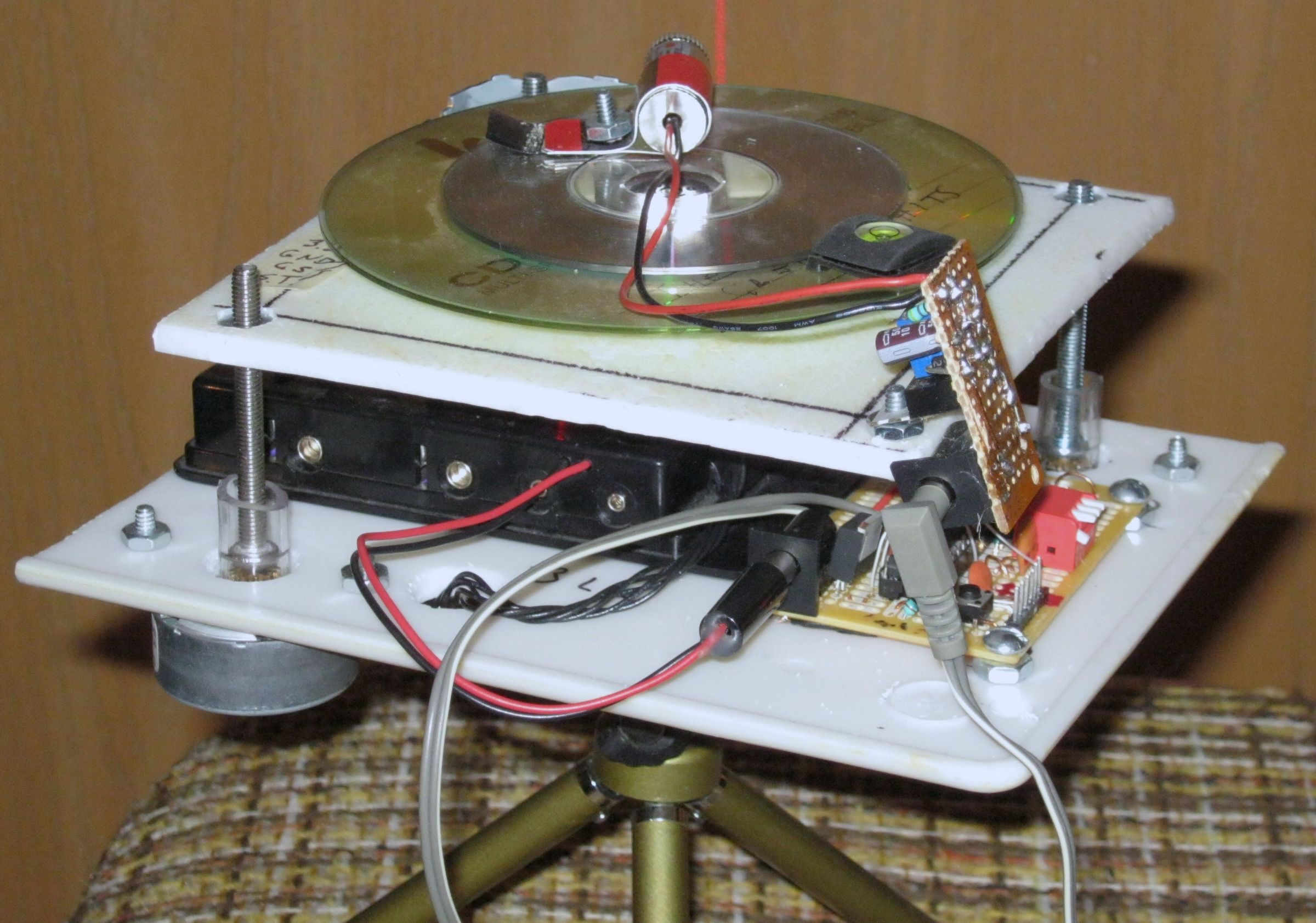 Auto Leveling Laser Cross : 11 Steps (with Pictures) - Instructables