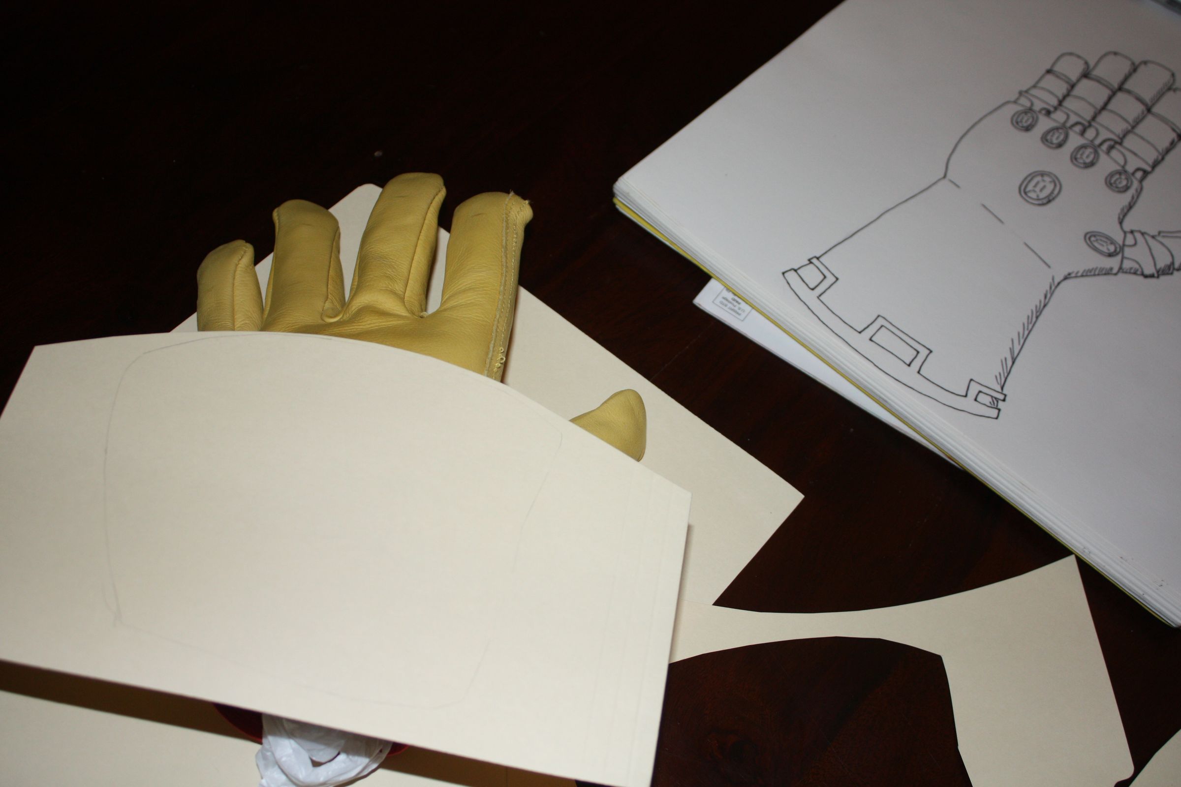 Infinity ∞ Gauntlet : 14 Steps (with Pictures) - Instructables