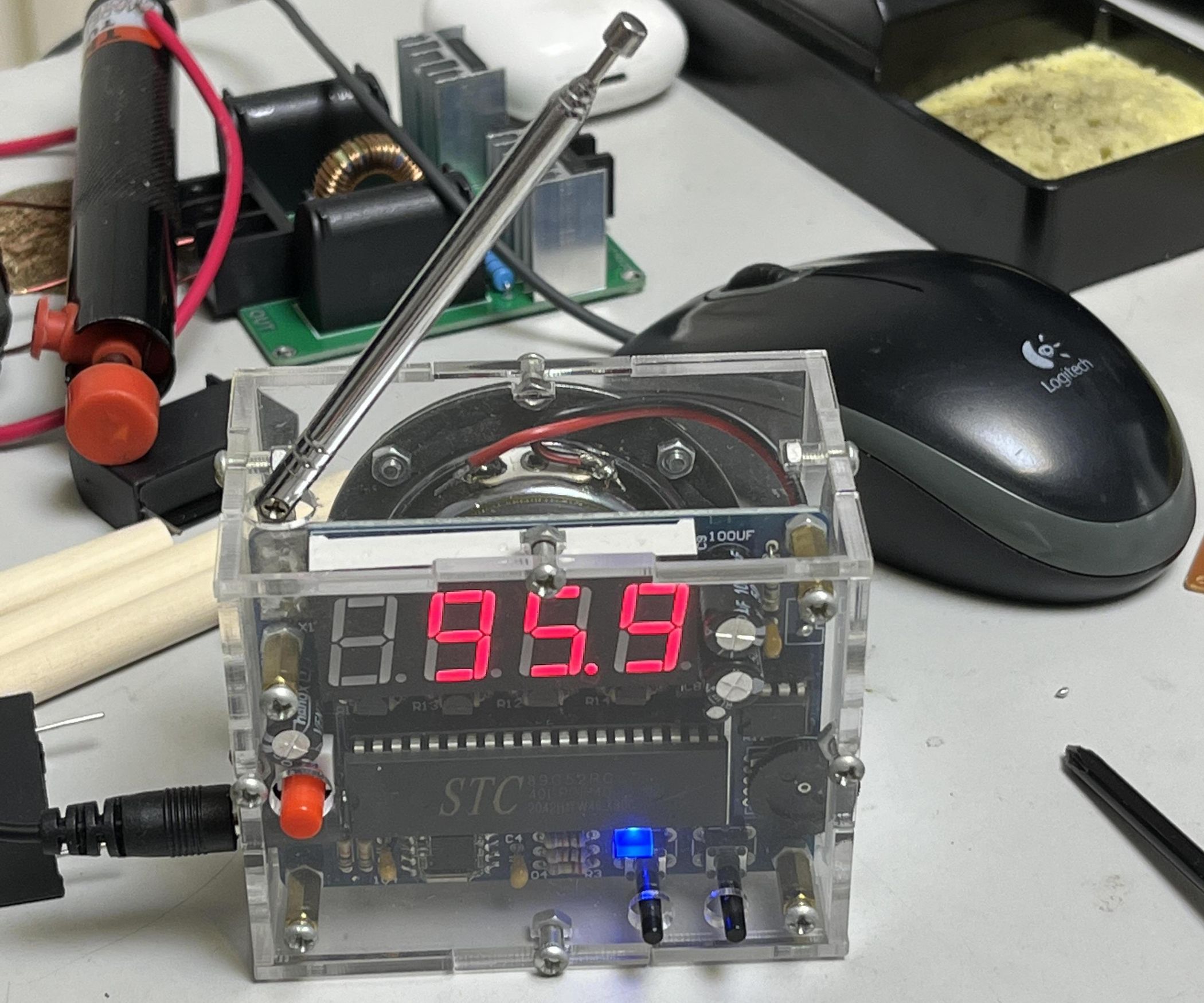 How to Bulid an Unique FM Radio Step by Step : 18 Steps - Instructables