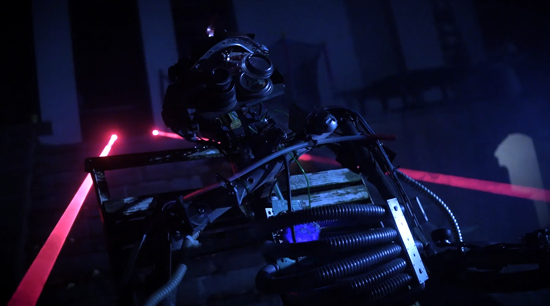 DIY Halloween Skeleton Droid / Dummy : 15 Steps (with Pictures ...