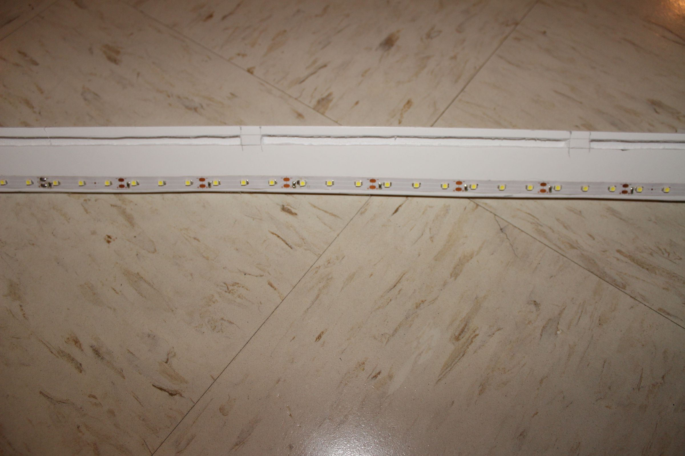 Led Illuminated Comic/Magazine Shelf : 8 Steps (with Pictures ...