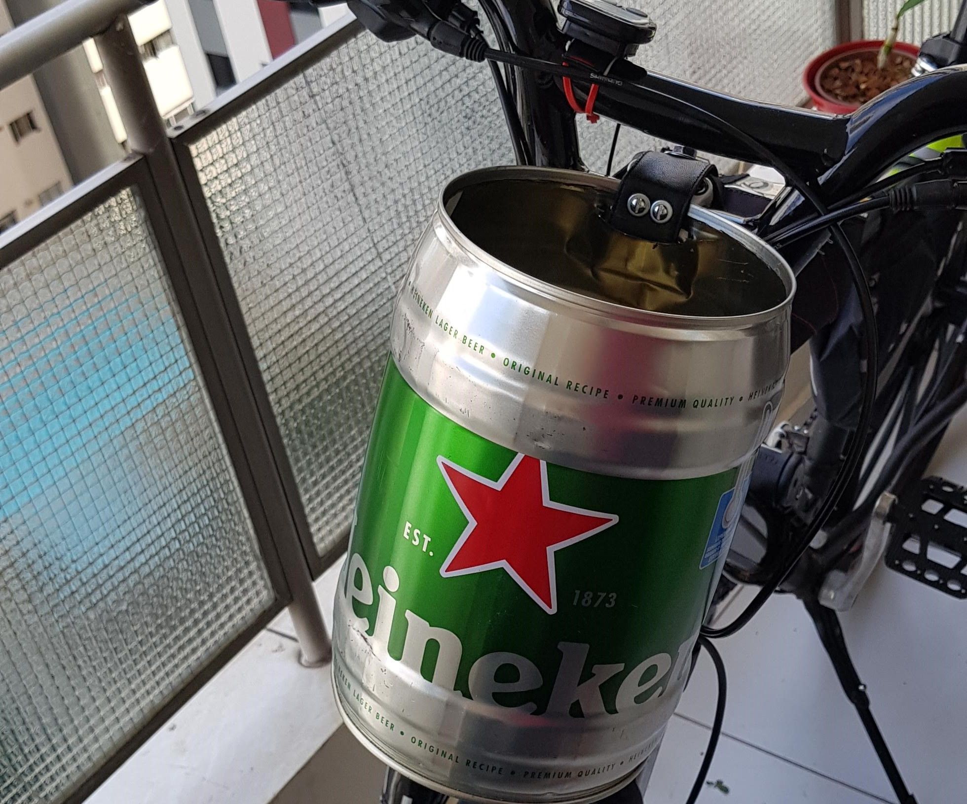 Heineken Keg Bicycle Basket : 3 Steps - Instructables