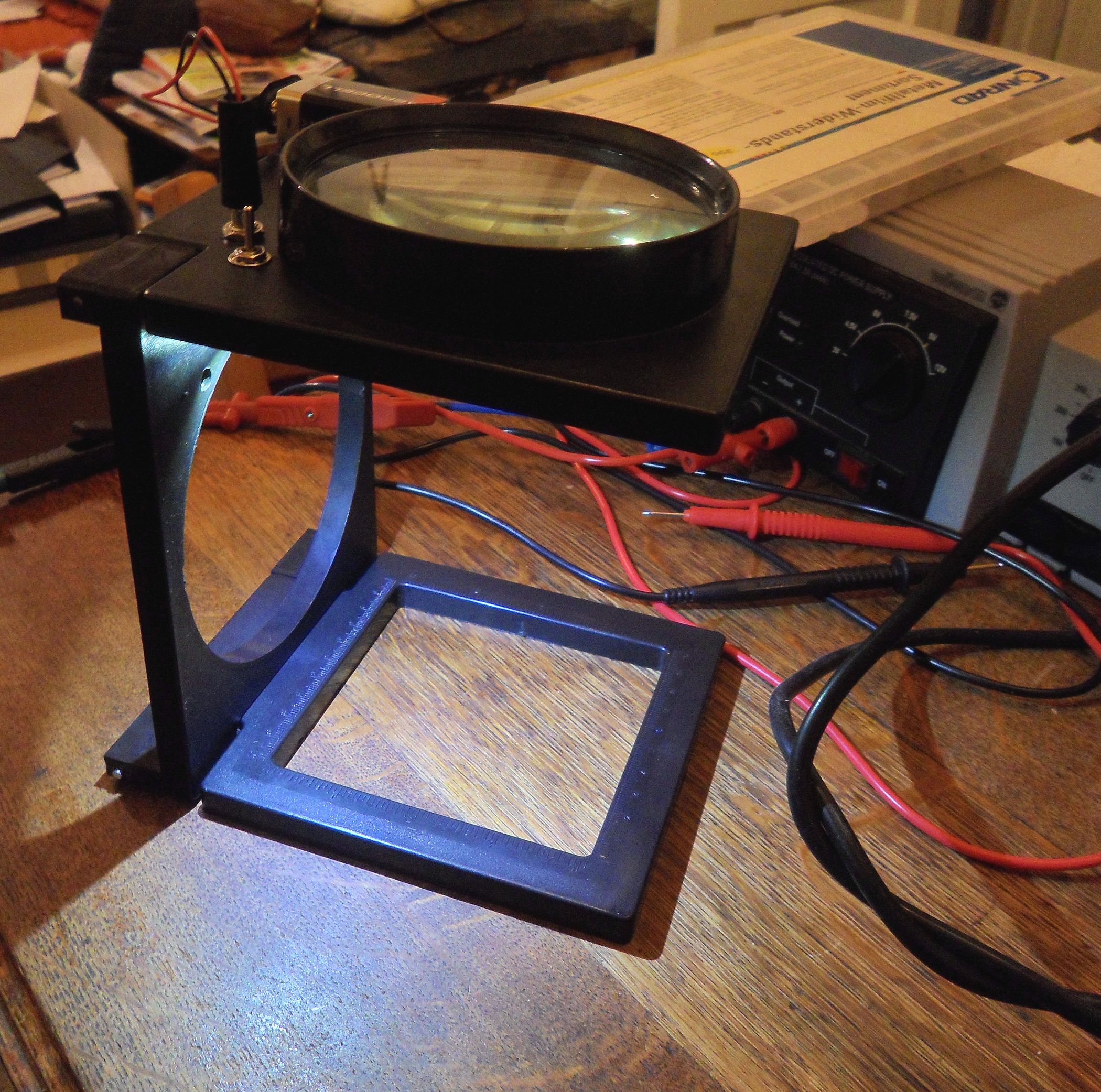 Upgrading Your Foldable Magnifier With a Multi-level Brightness LED ...