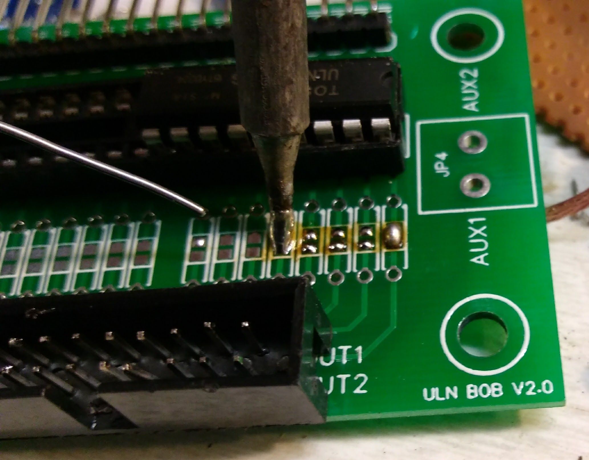 16 Channel ULN2XXX Darlington Transistor Array Breakout Board : 6 Steps ...