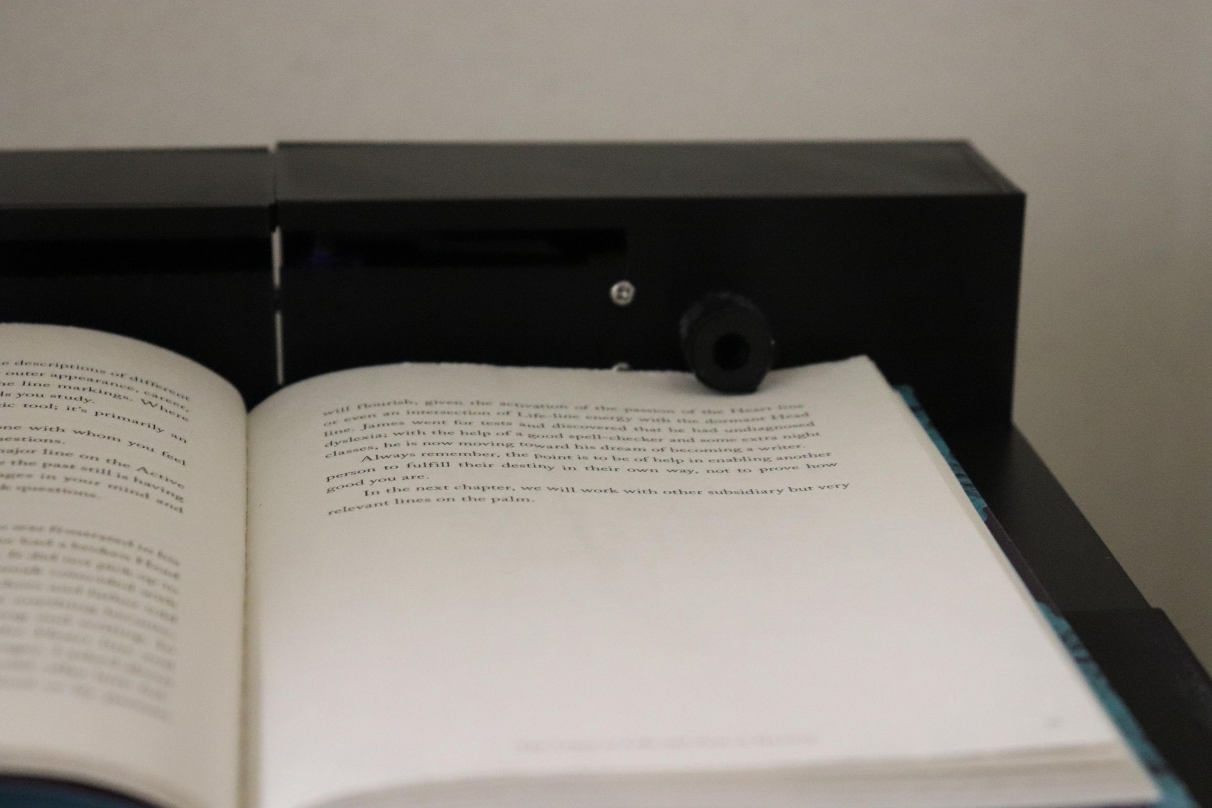 Possessed Halloween Book Stand! : 9 Steps (with Pictures) - Instructables