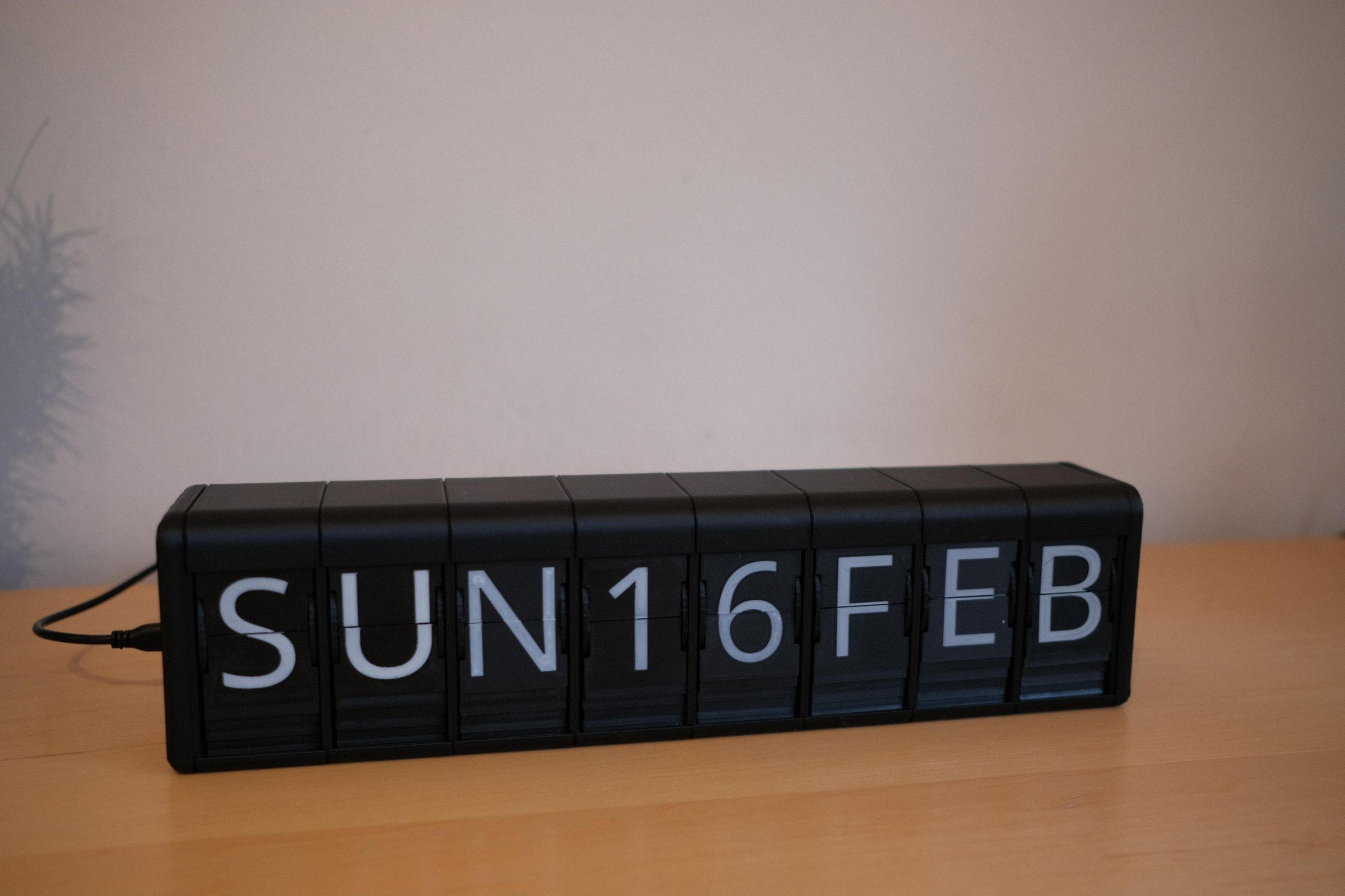 Split Flap Display - (3D Printed, Modular, Compact & Enclosed, With Web ...