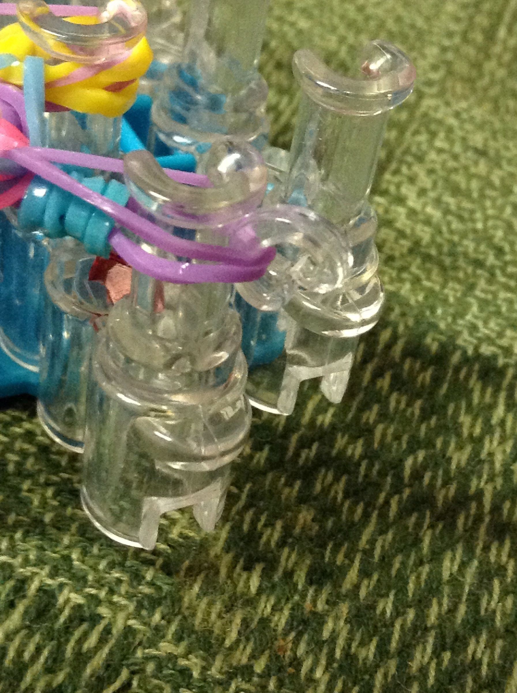 Macaroni Bracelet : 7 Steps - Instructables