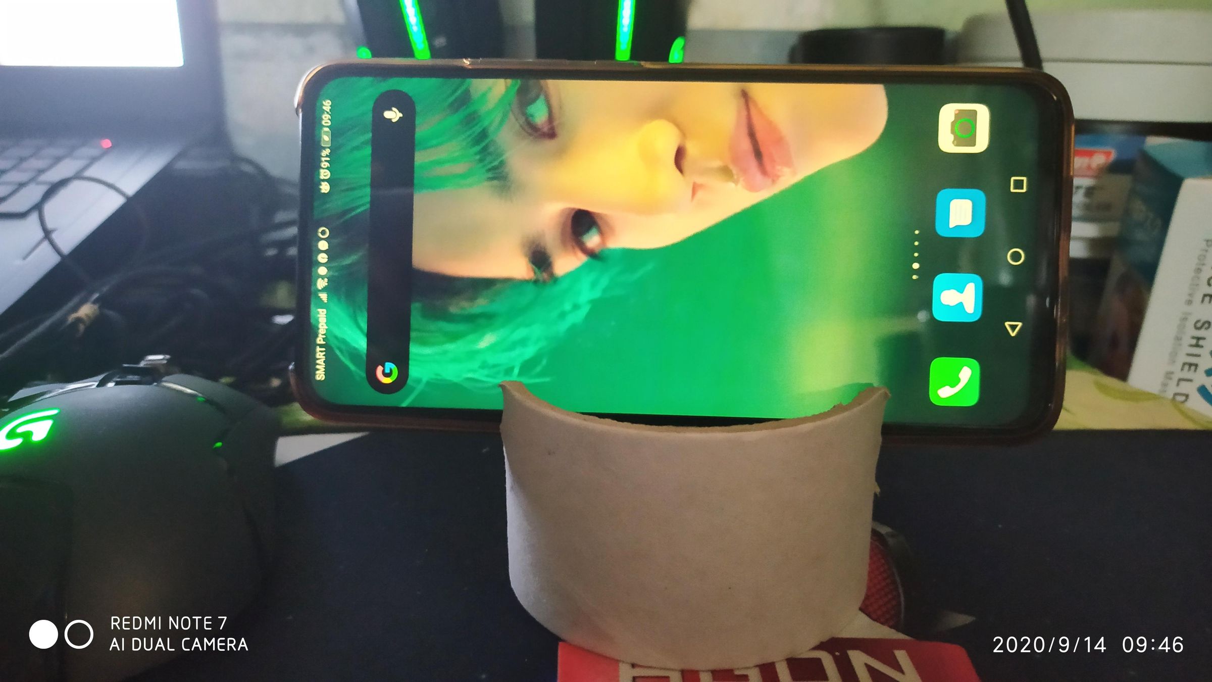 DIY PHONE HOLDER USING USED TAPE ROLLS : 6 Steps - Instructables