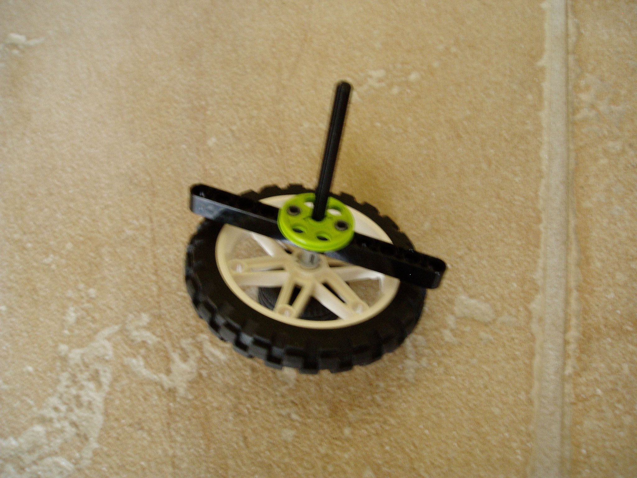 Leggo Spinner Battles : 5 Steps - Instructables