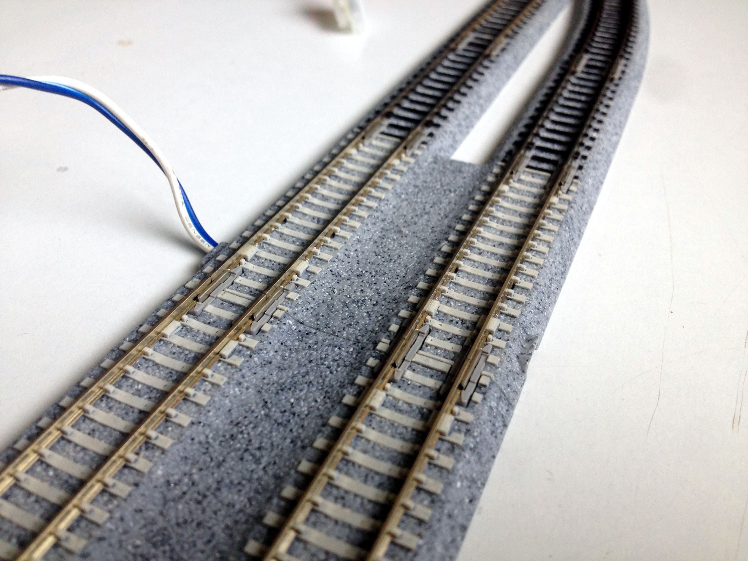 two train automated layout | Model Scenery Tutorials