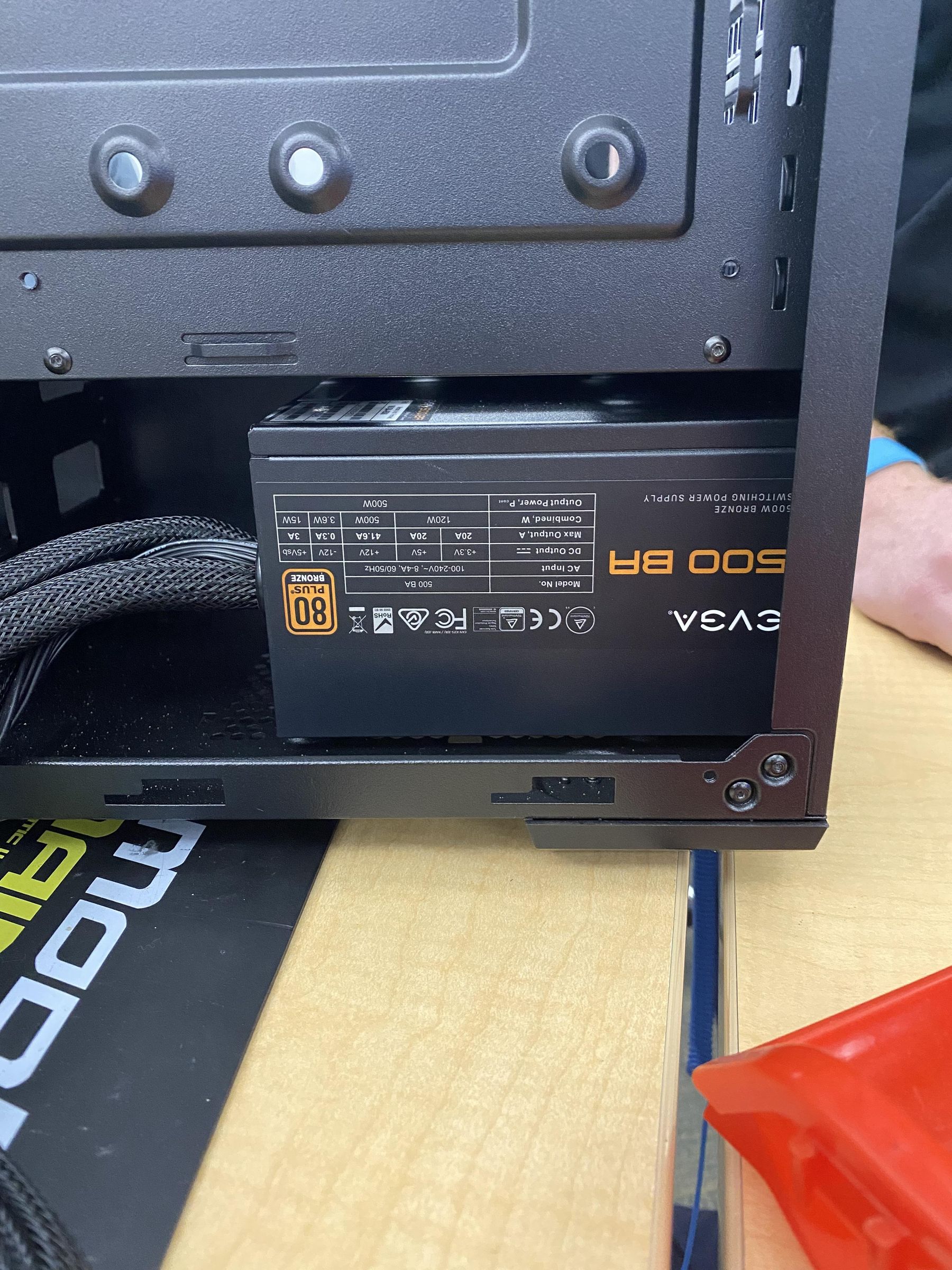How to Build a PC (Personal Computer) : 8 Steps - Instructables