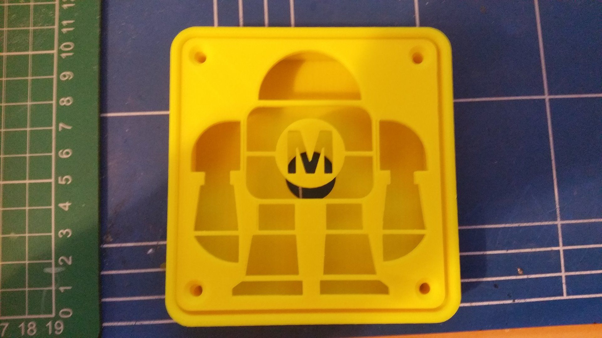 Makerbot Night Light : 5 Steps (with Pictures) - Instructables