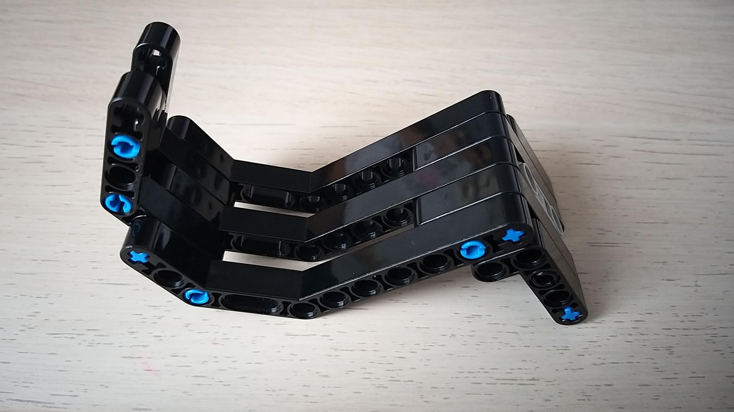 Lego Headphone Holder : 4 Steps - Instructables